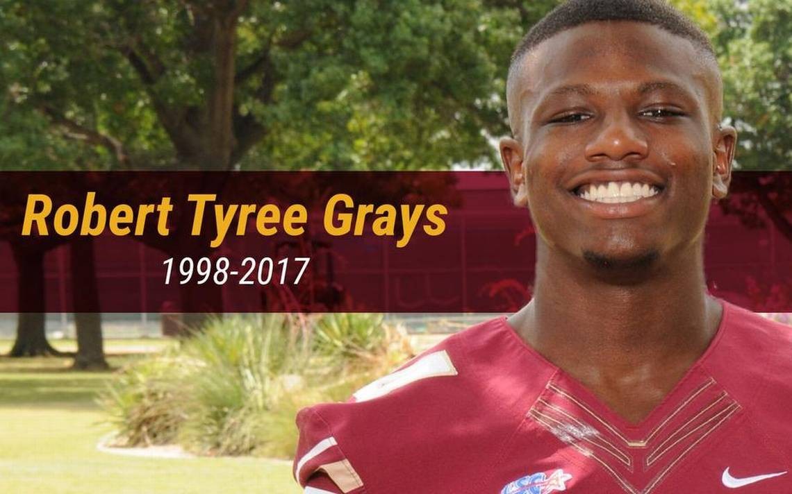 Texas college football player dies after neck injury during game