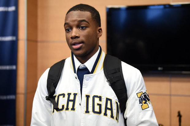 CB Ambry Thomas appears to latest freshman to wear No. 1 at Michigan