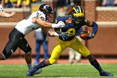 Ty Isaac takes over as Michigan's top back, then sets another career high