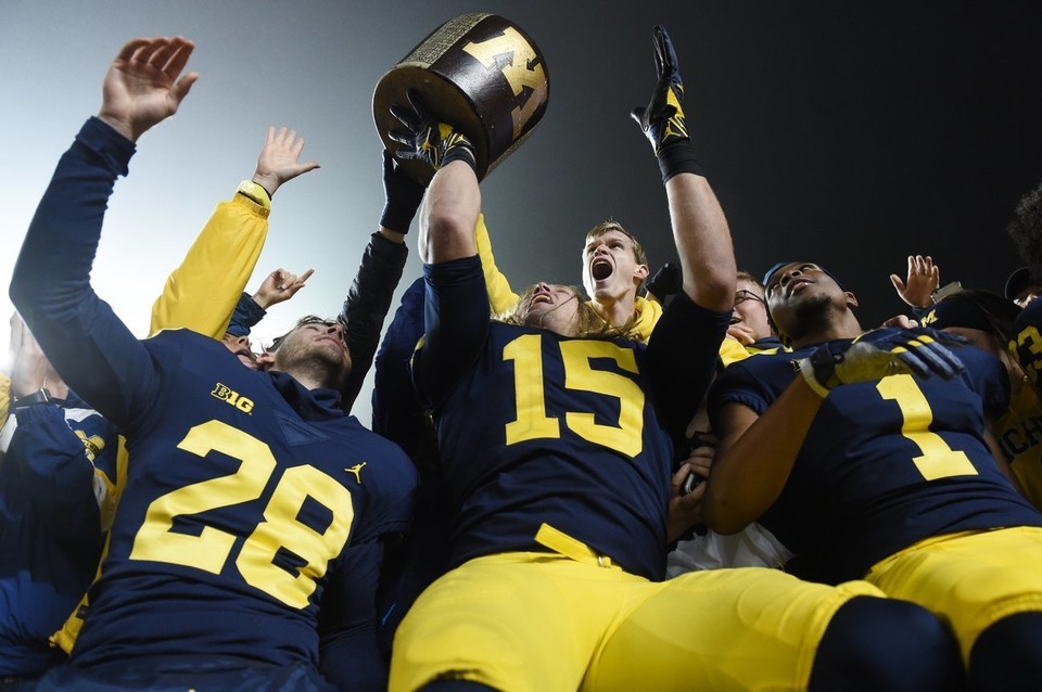 'Better' Michigan offense has Chase Winovich feeling confident again