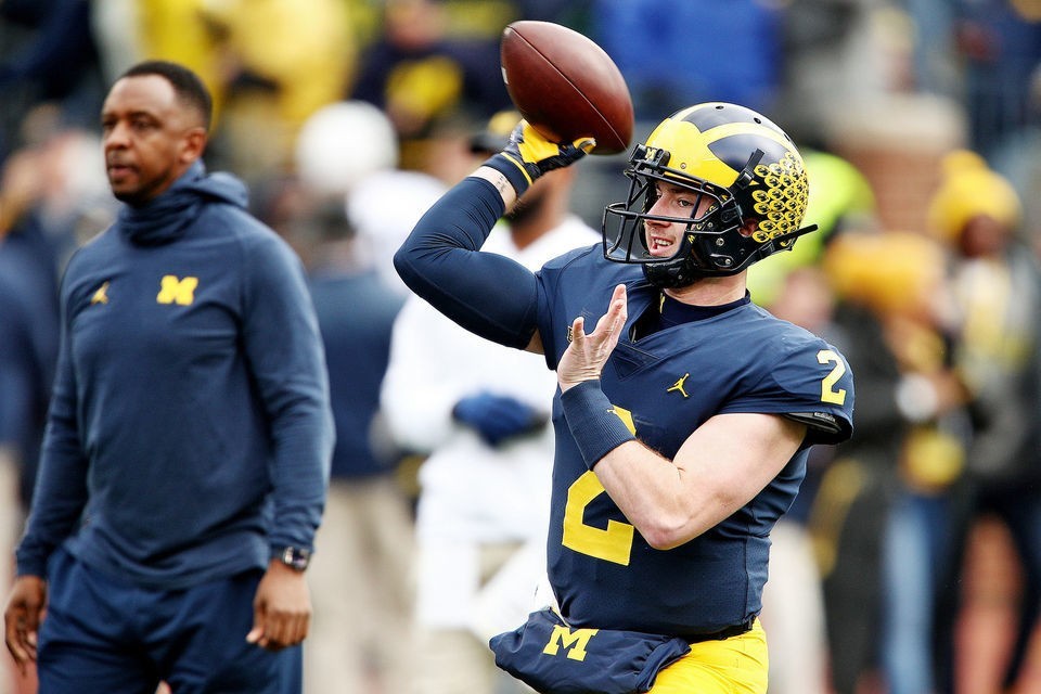 Michigan QB Shea Patterson a finalist for QB of the year award