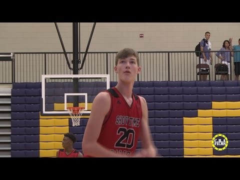 Michigan freshman Colin Castleton out of action with broken hand