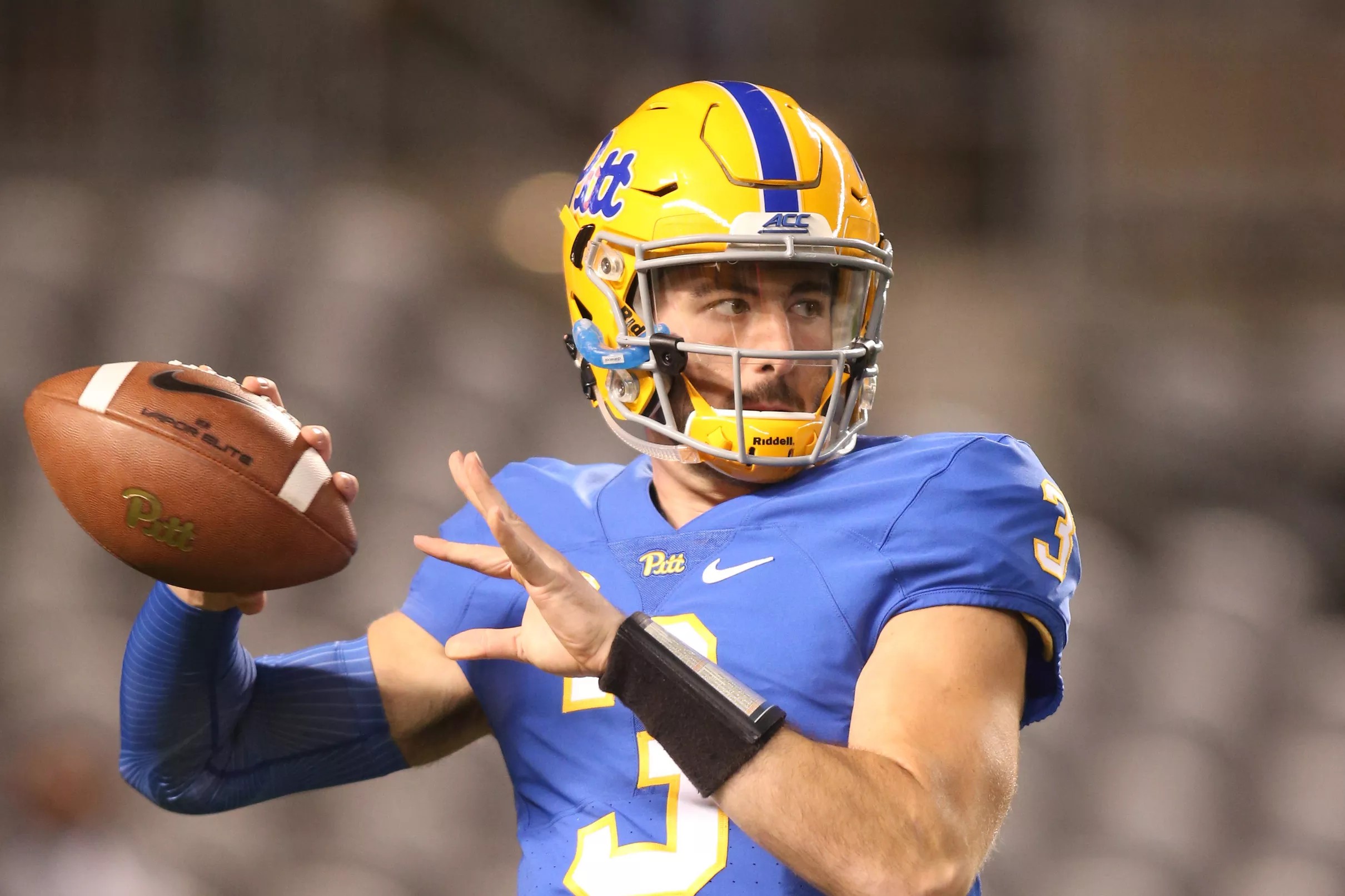 Who will start at quarterback for Pitt in 2018?