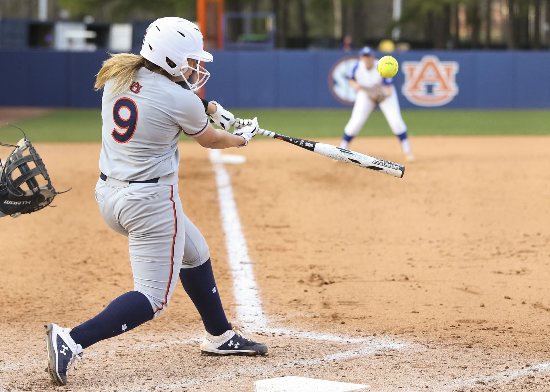 Tigers Go 4-1 in Busy Softball Weekend