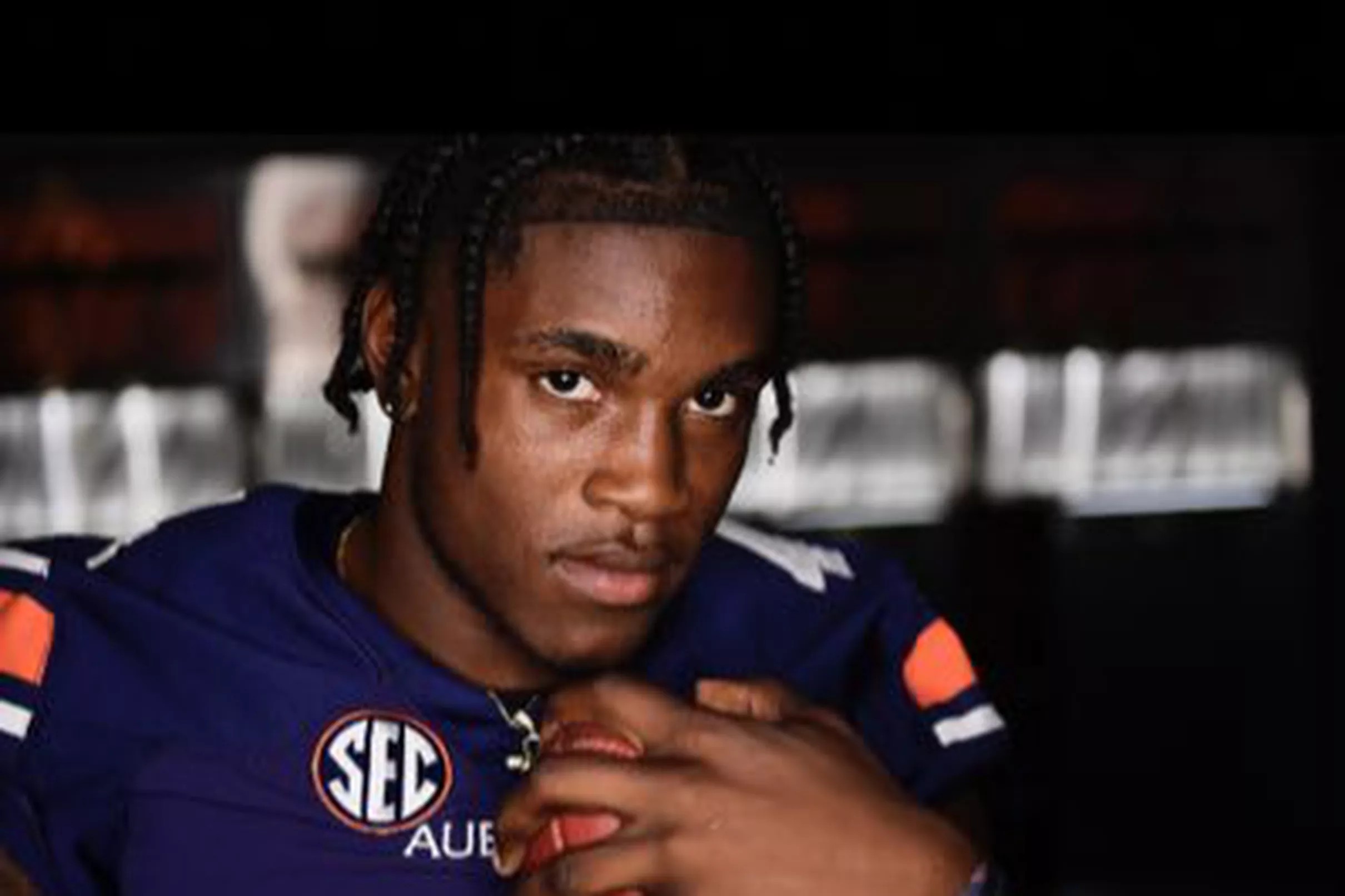 5-Star Running Back Tank Bigsby Signs With Auburn