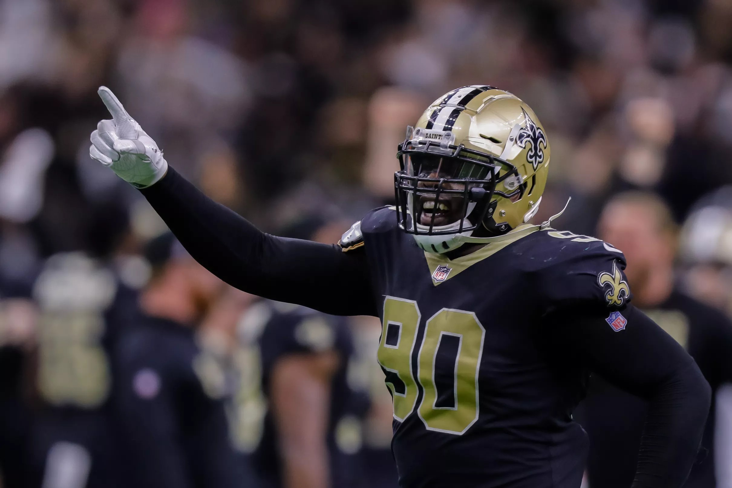 Saints bring back veteran DE George Johnson, report says