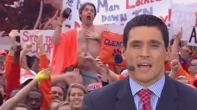 “Sloppy Body” Clemson Fan Returns to “College GameDay”