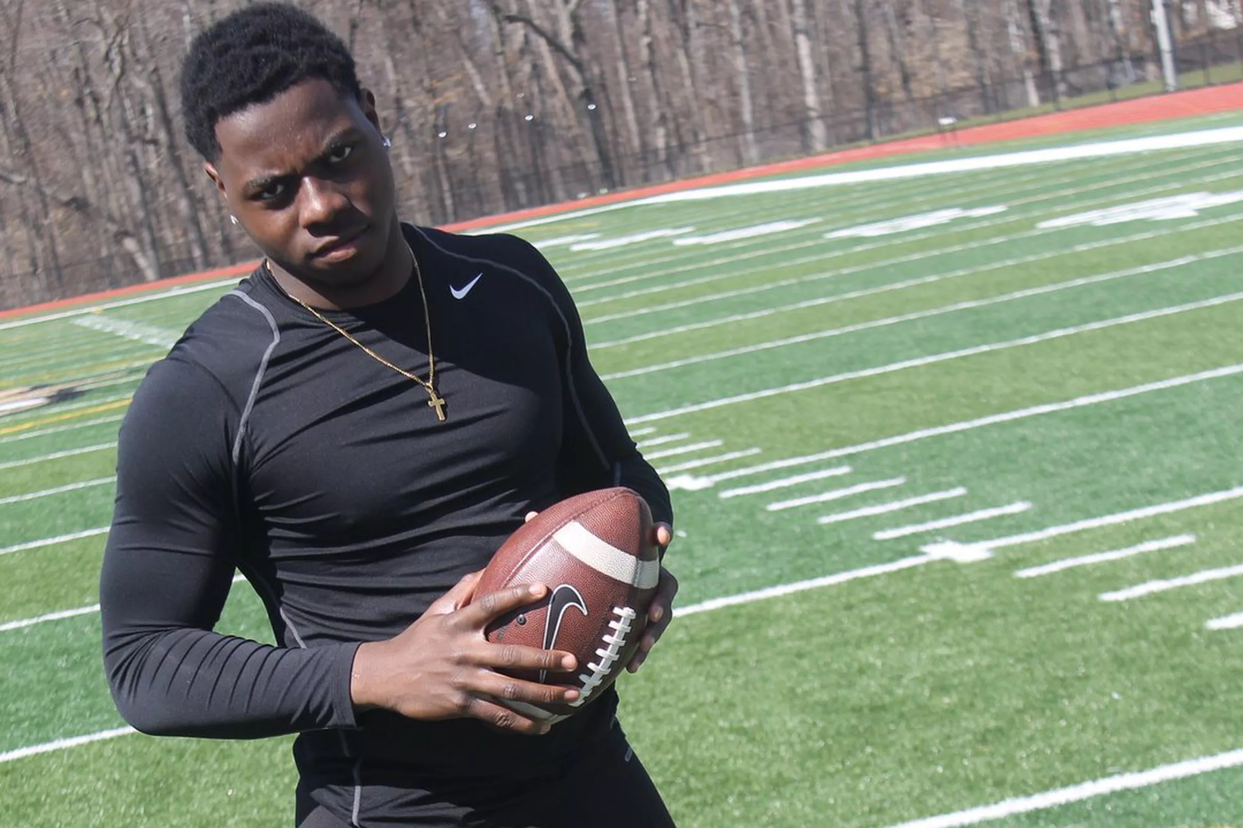 Kevon Jones Signs With UConn Football