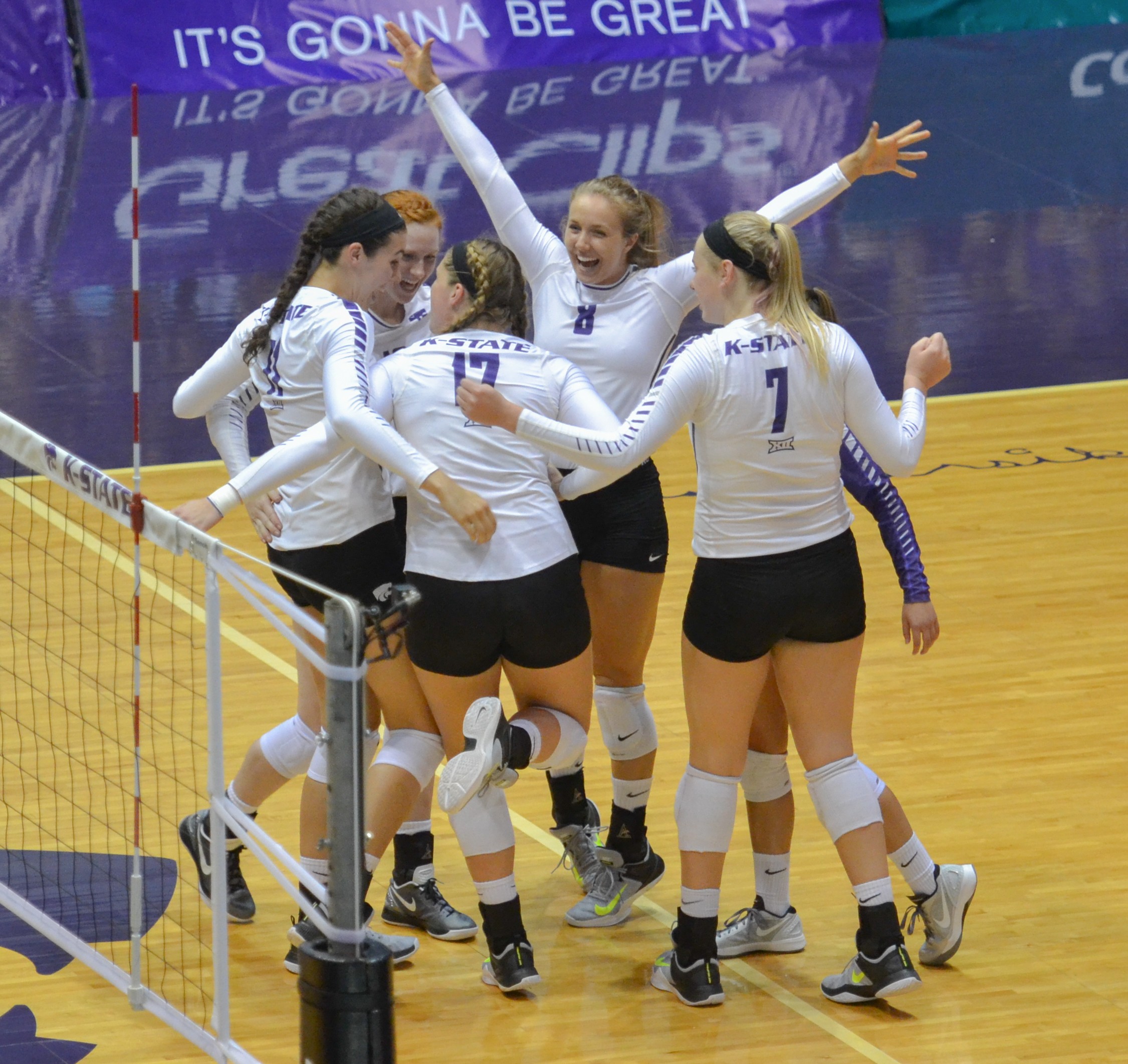 Photo trip, pt. 2: K-State volleyball vs. Arkansas