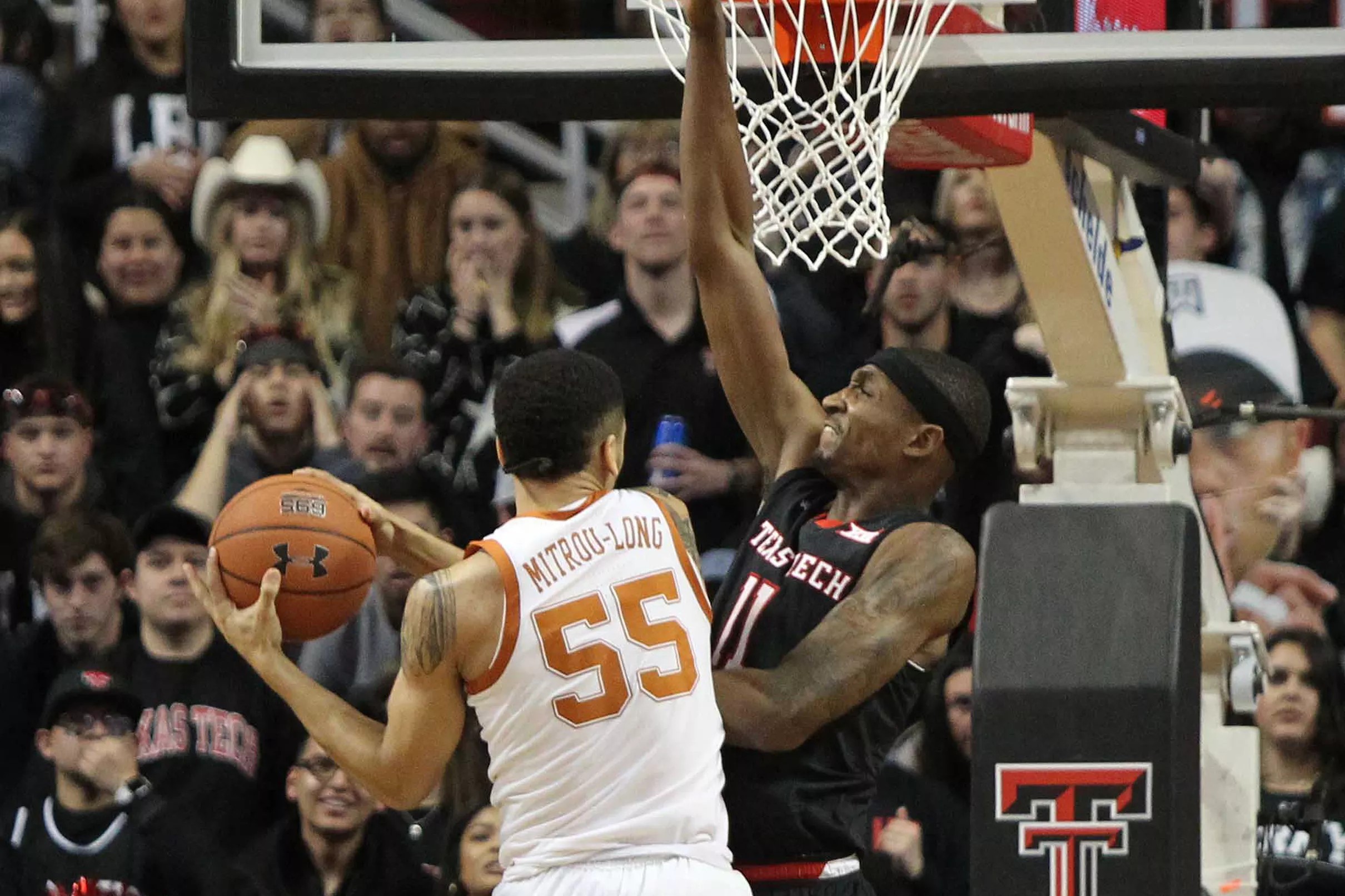 Eli Long enters the transfer portal