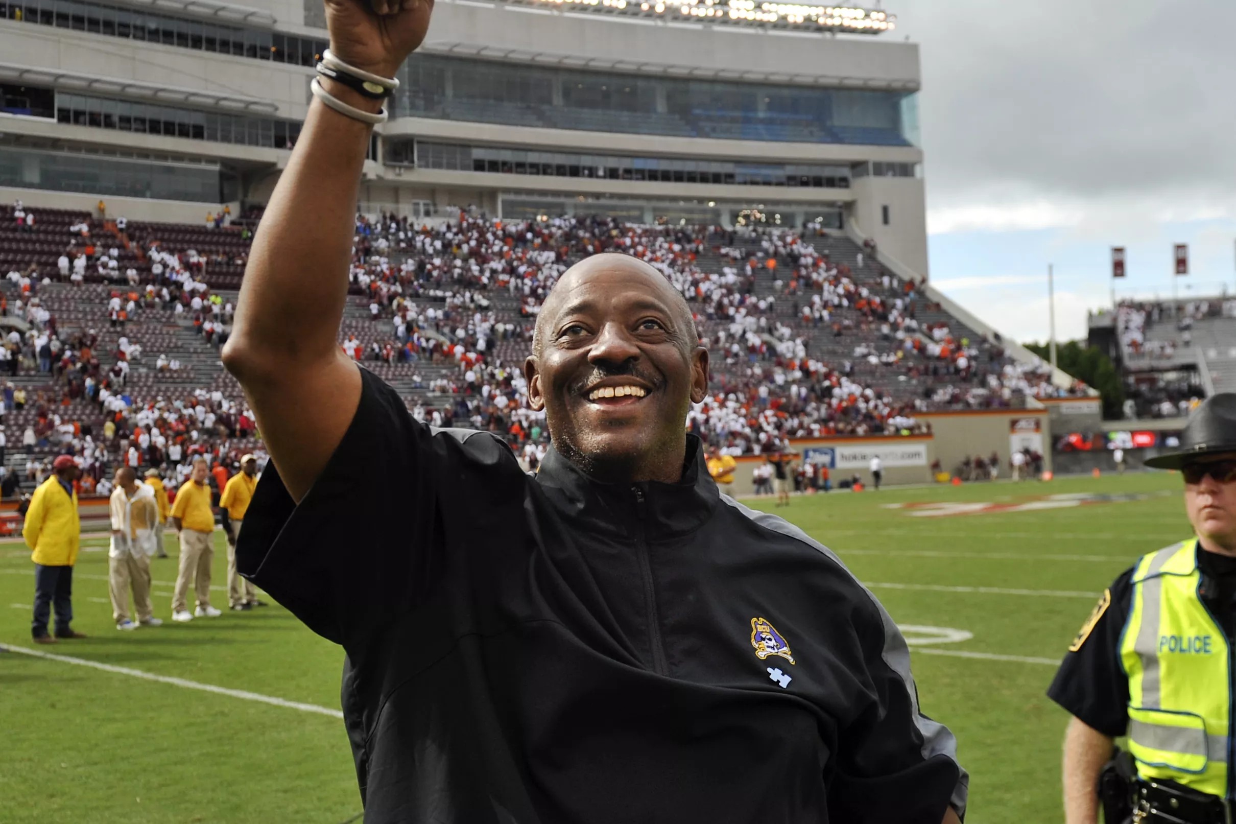 Don’t Worry Mike Stoops, We Fully Support You!