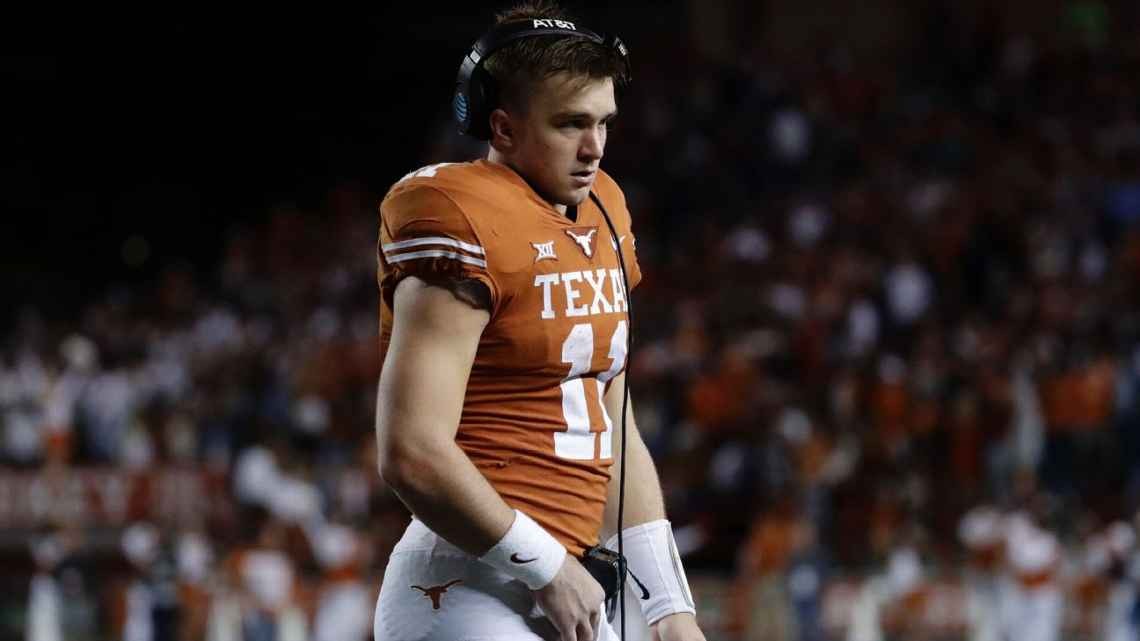 Texas' Sam Ehlinger set for MRI on shoulder; X-rays show no fracture
