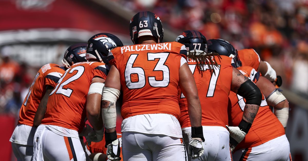 Alex Palczewski reportedly suffered high-ankle sprain in win vs. Raiders