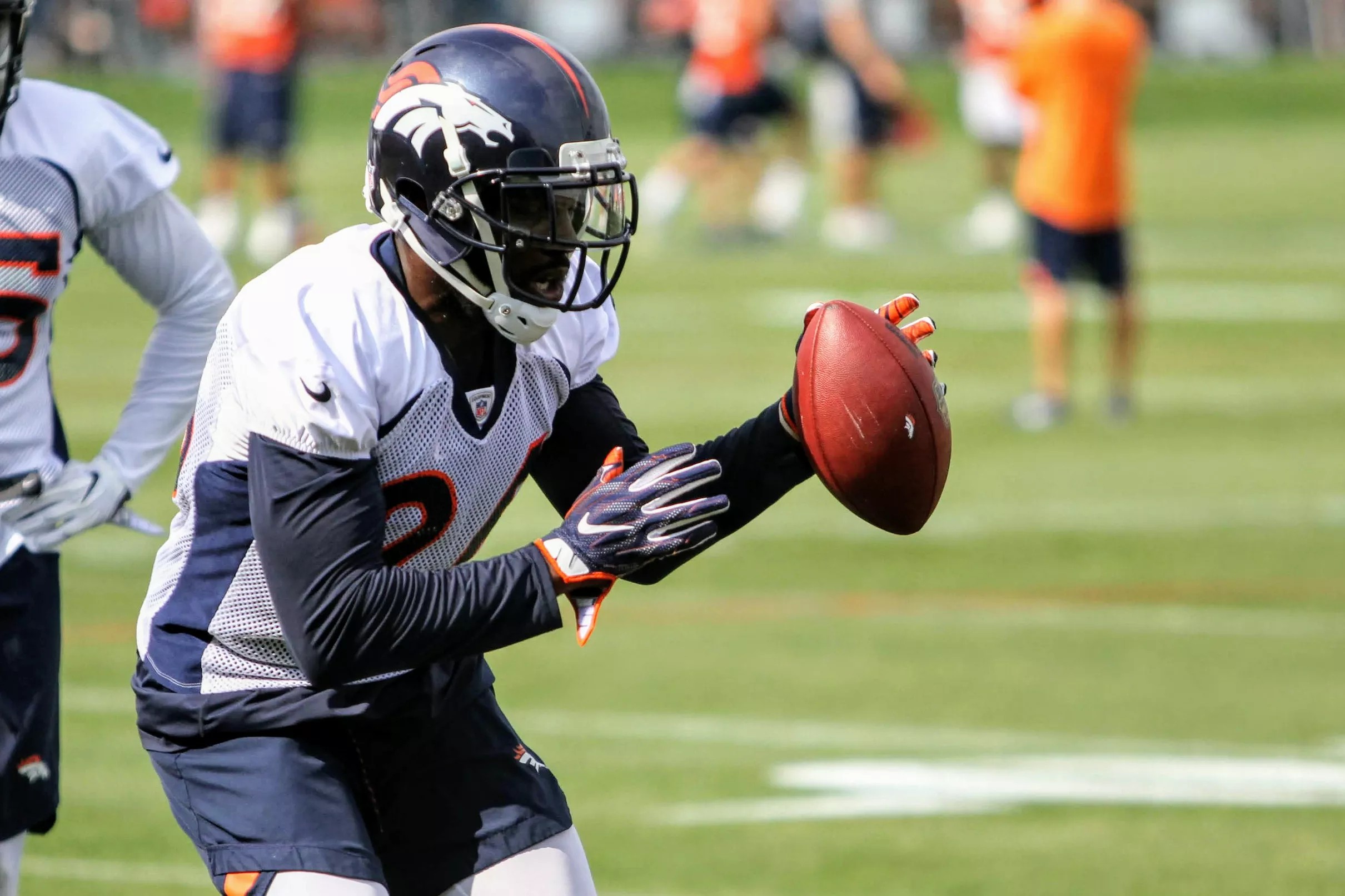 Darian Stewart brings a veteran presence in a young secondary