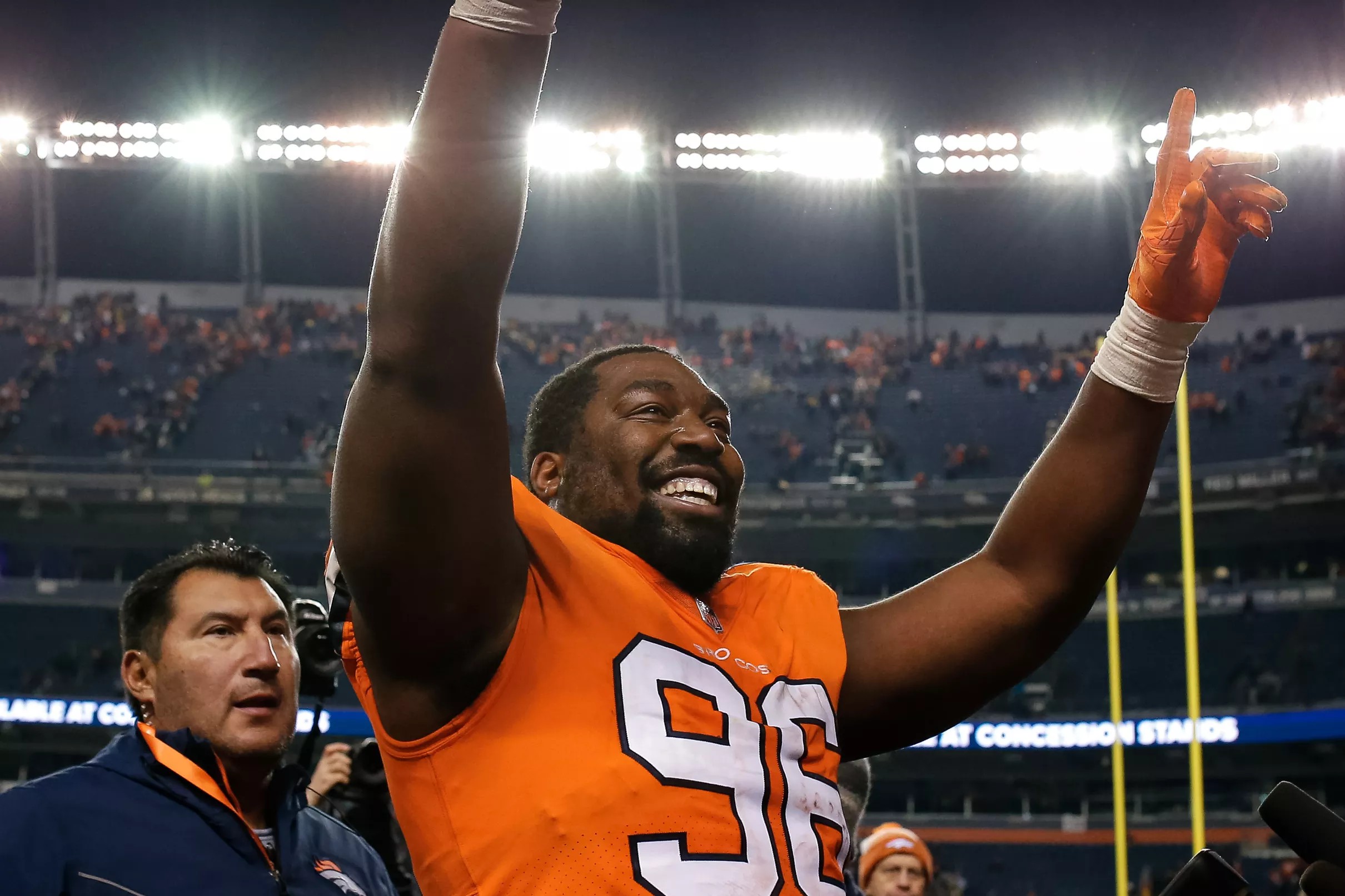 Broncos vs Steelers: The No Bull Review