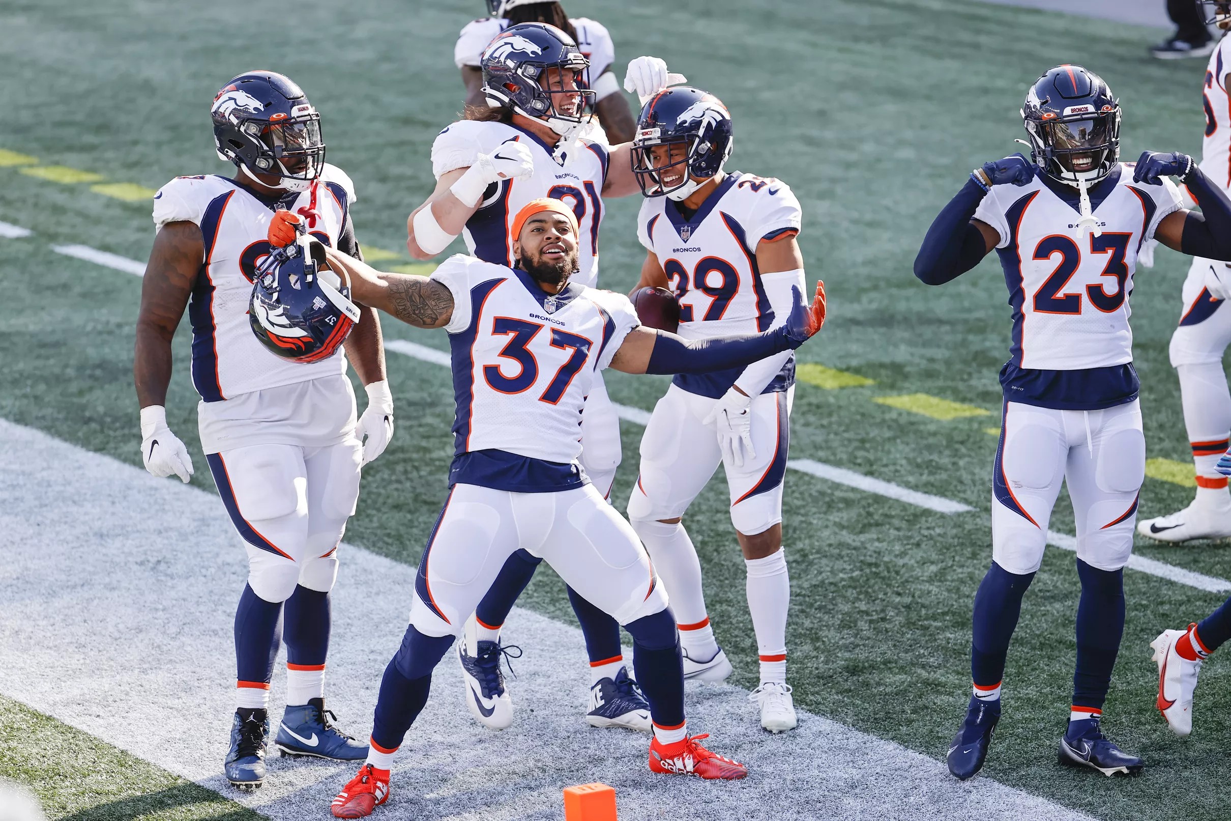 Broncos win at New England snap count review