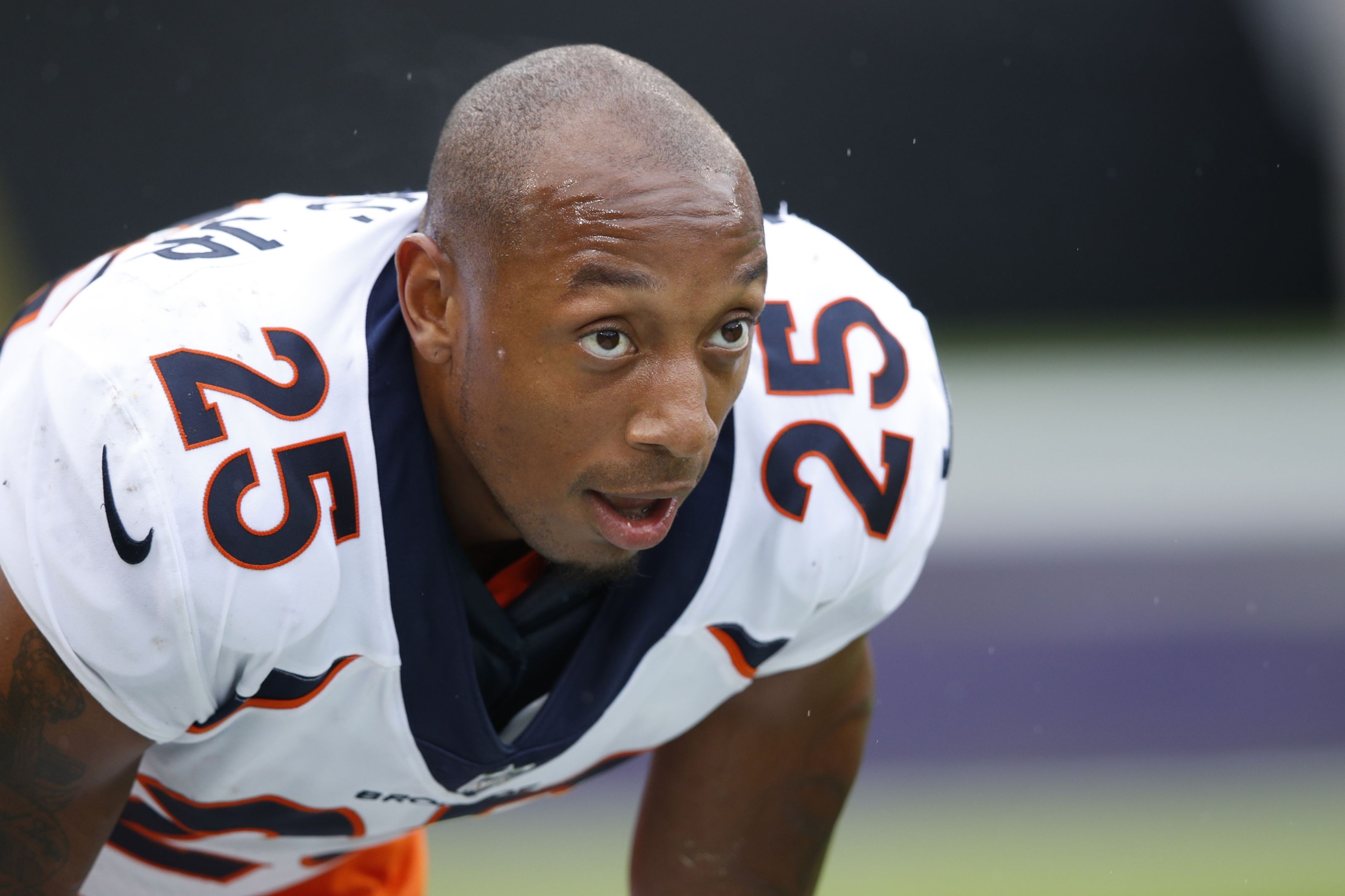 Denver Broncos: Chris Harris and other players who should not be traded