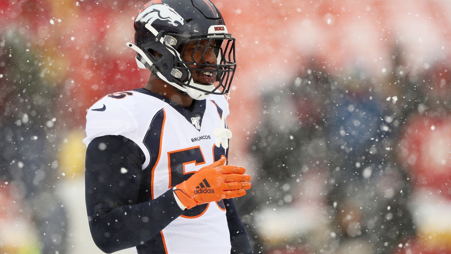 Denver Broncos: Von Miller very emotional after loss to Kansas City