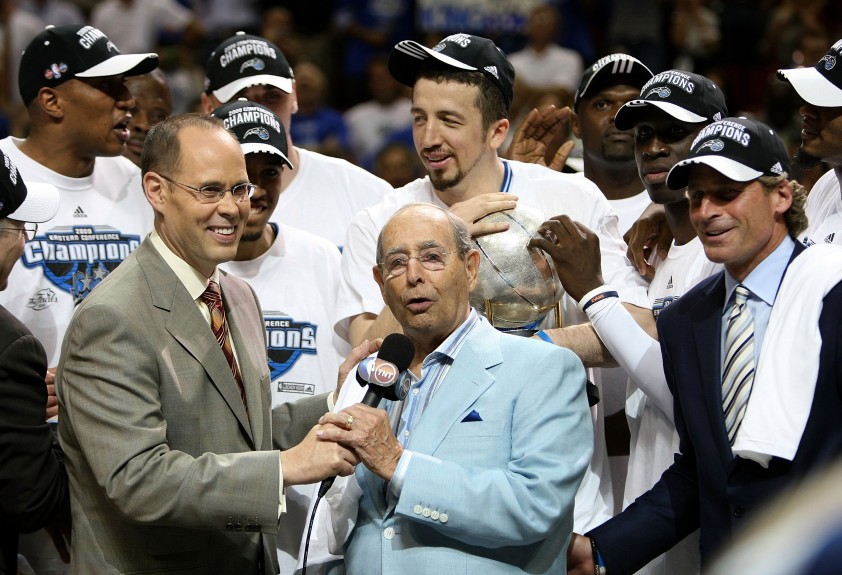Amway founder and Orlando Magic owner Richard DeVos dies at age 92
