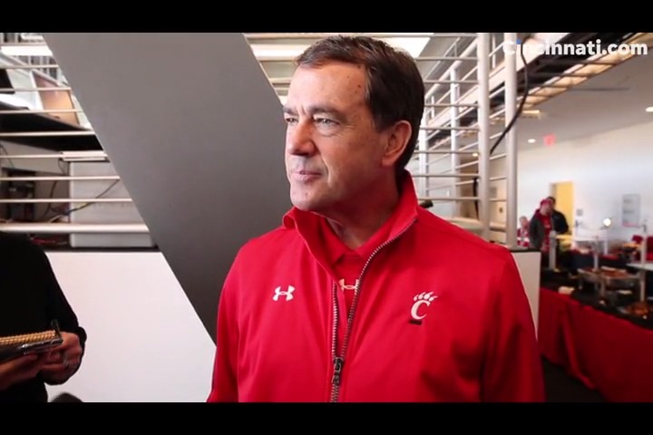 How to watch Cincinnati basketball take on Drake