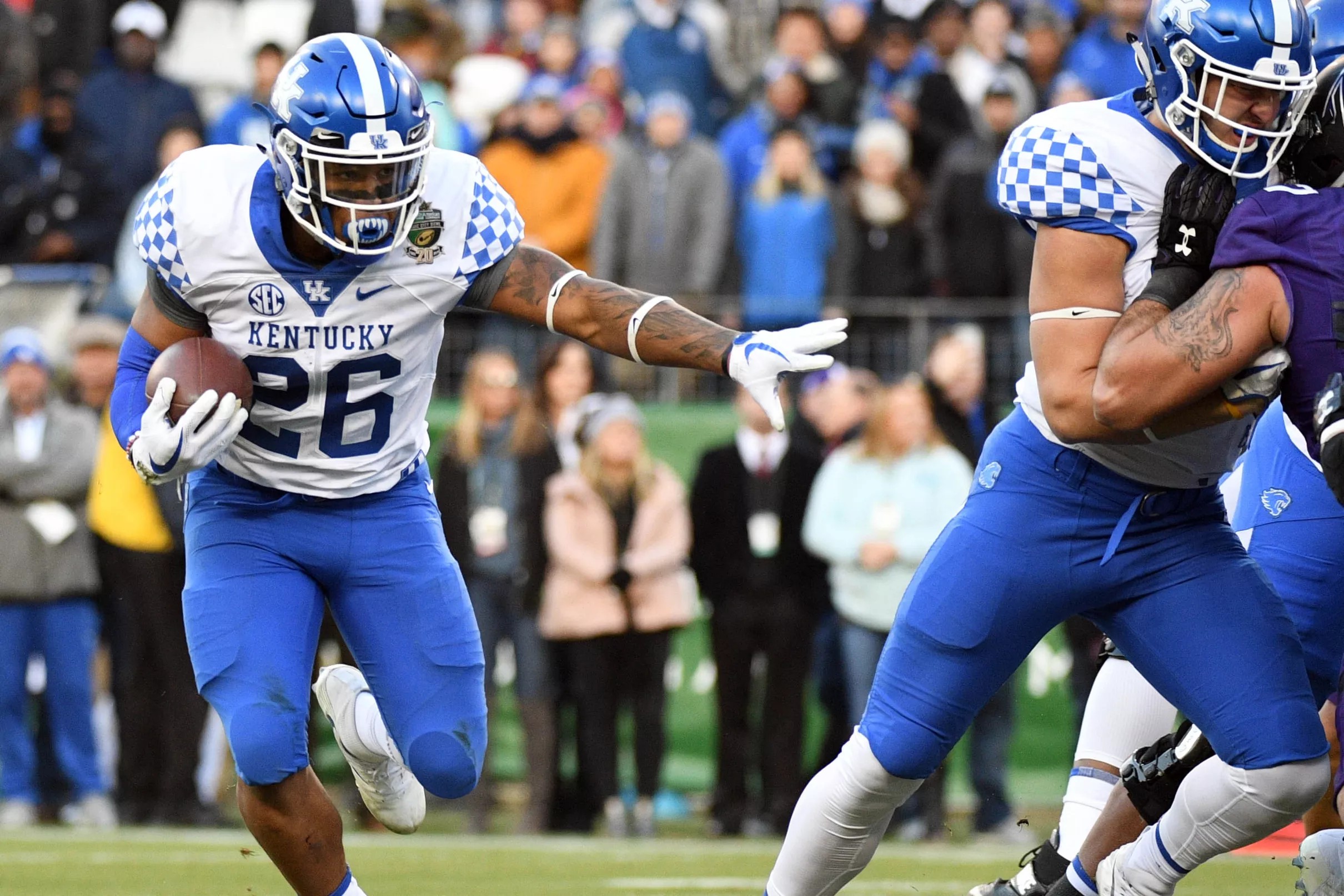 Benny Snell and controversial ref react to ejection