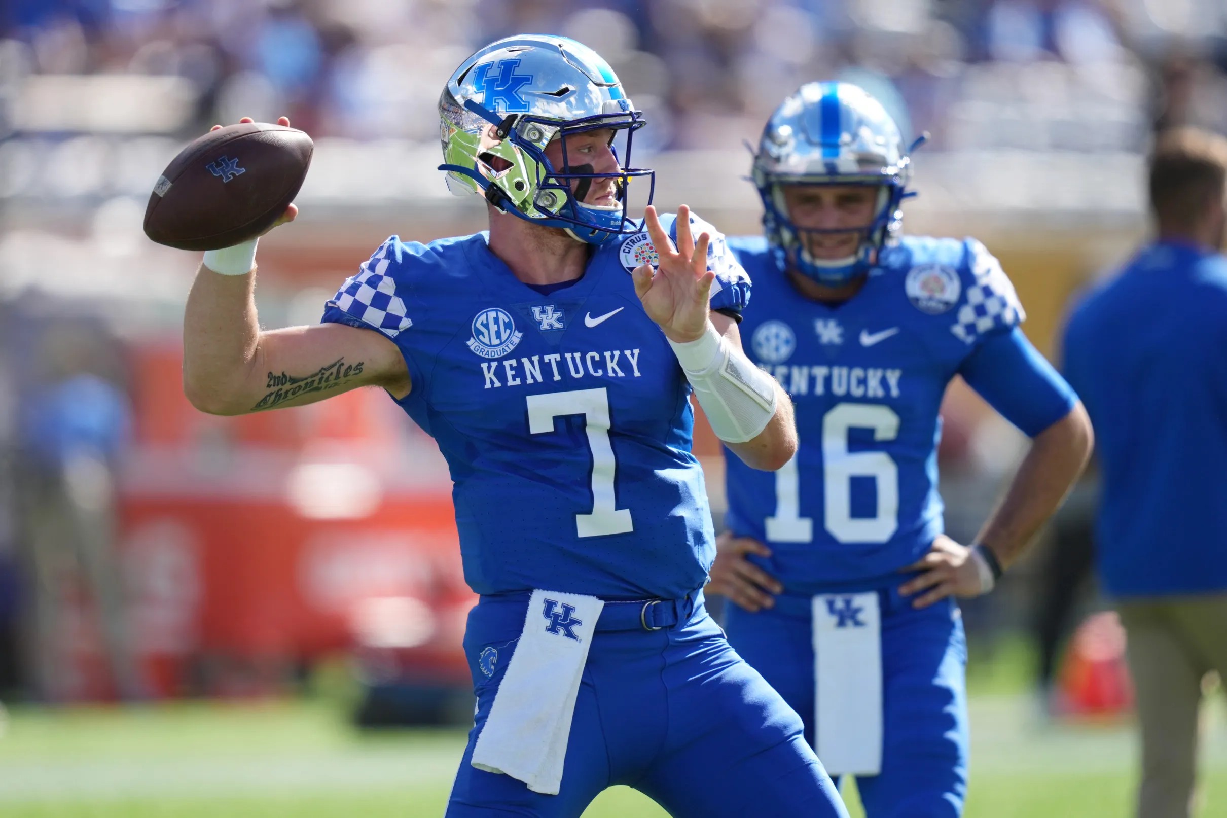 Kentucky Wildcats dubbed a top-25 team by ESPN, AP and Sports Illustrated