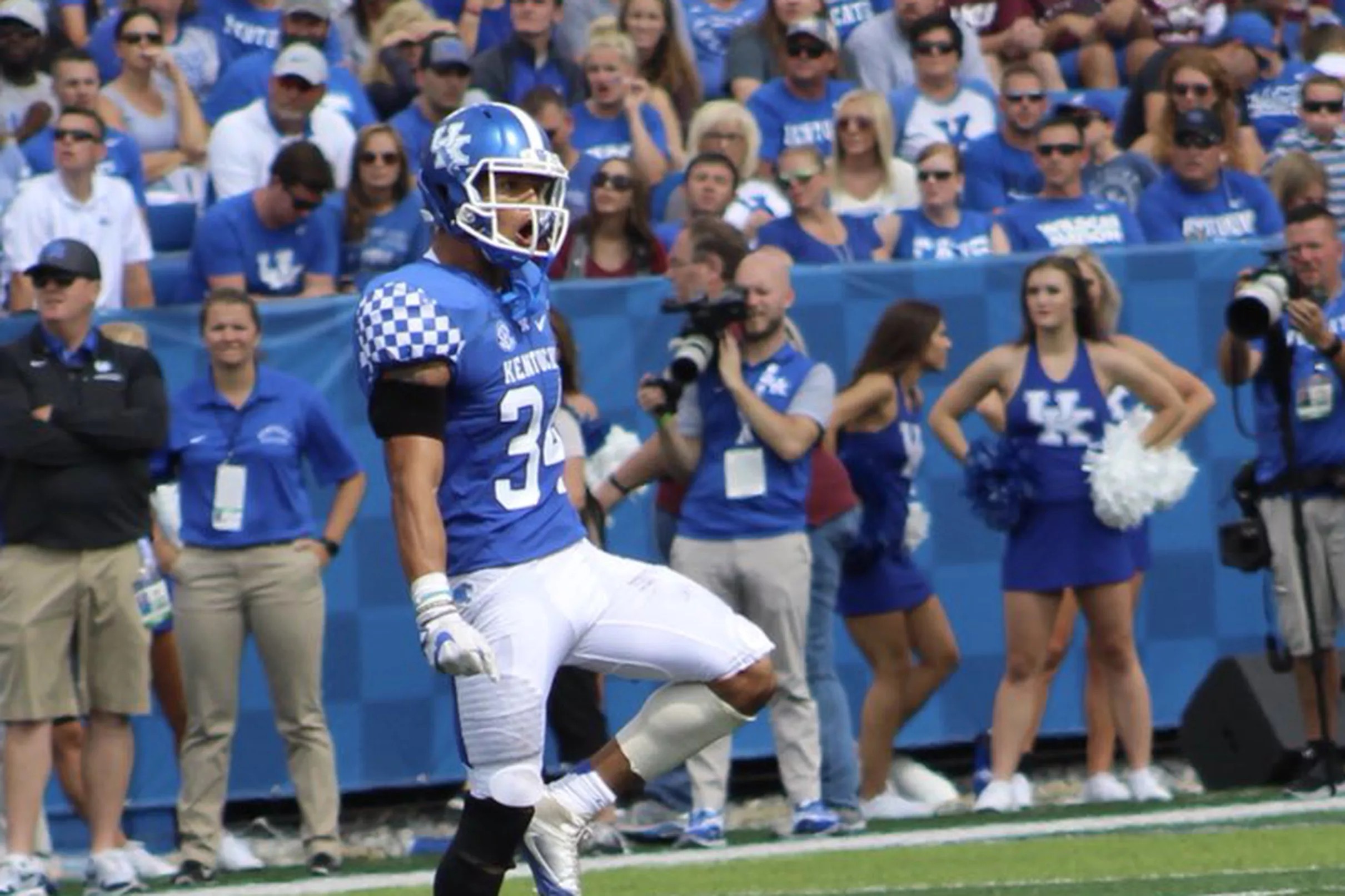 Mark Stoops gives injury update on Dorian Baker, Jordan Jones