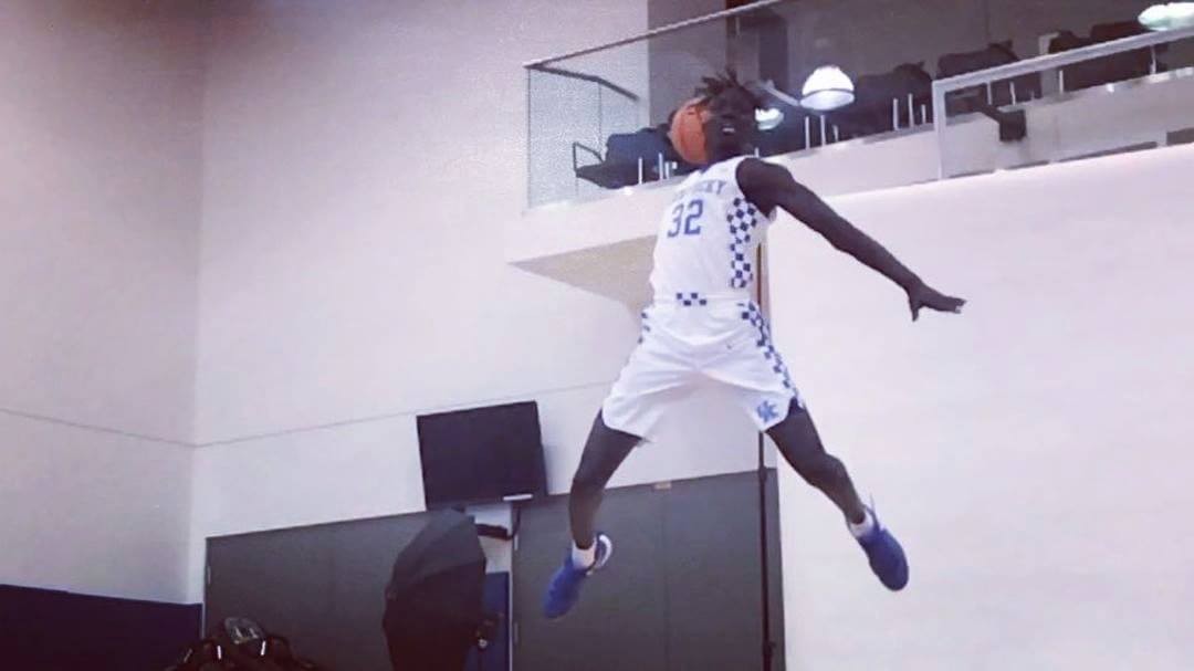 Kentucky Basketball: Our first look at the new Wildcats in uniform