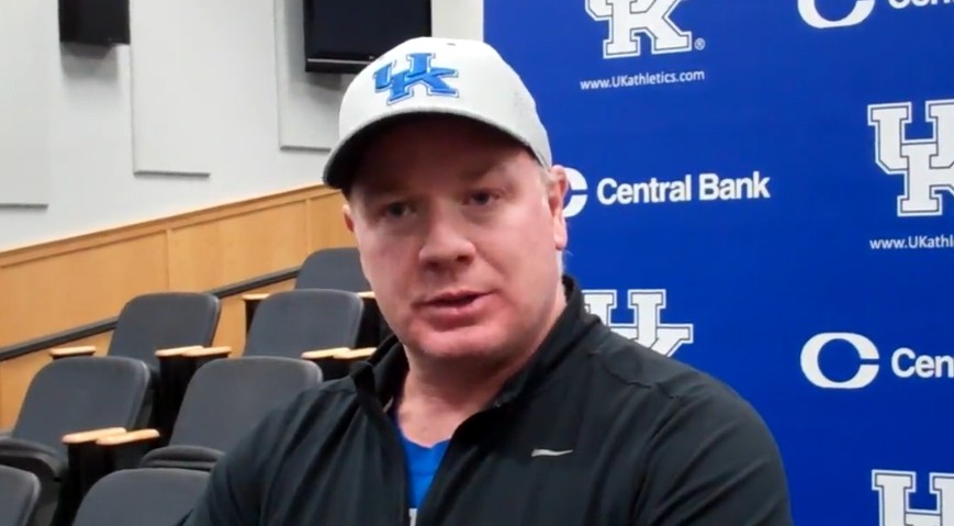 Mark Stoops Says Coaches ‘Briefly’ Discussed Changing Quarterbacks Last ...