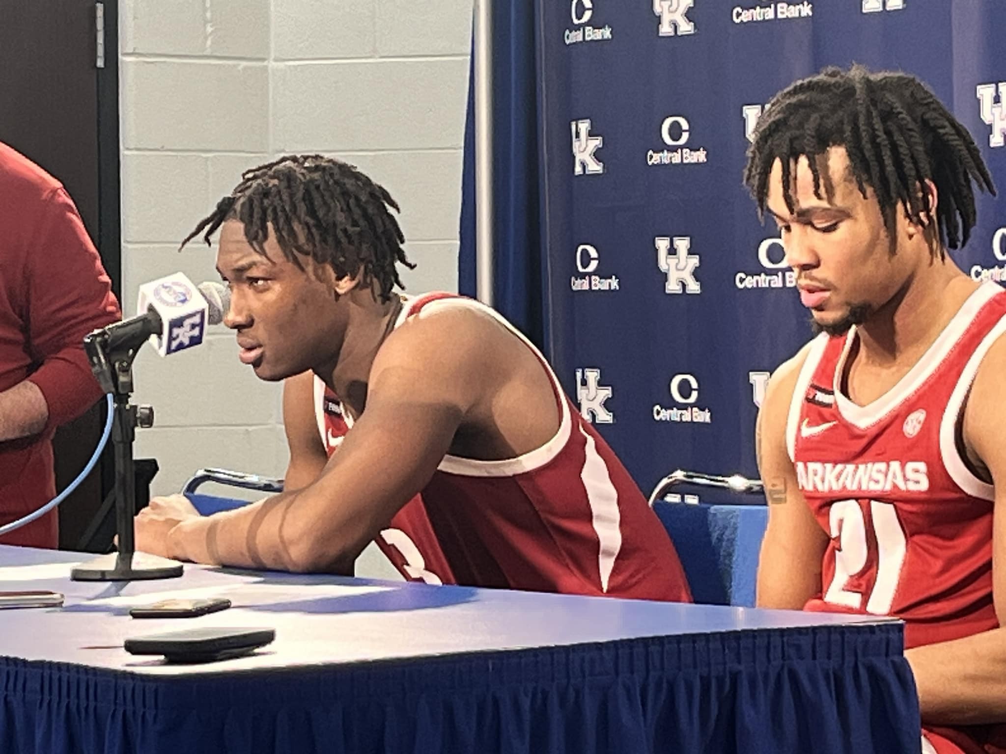 Former Kentucky players Adou Thiero, DJ Wagner talk about beating the ...