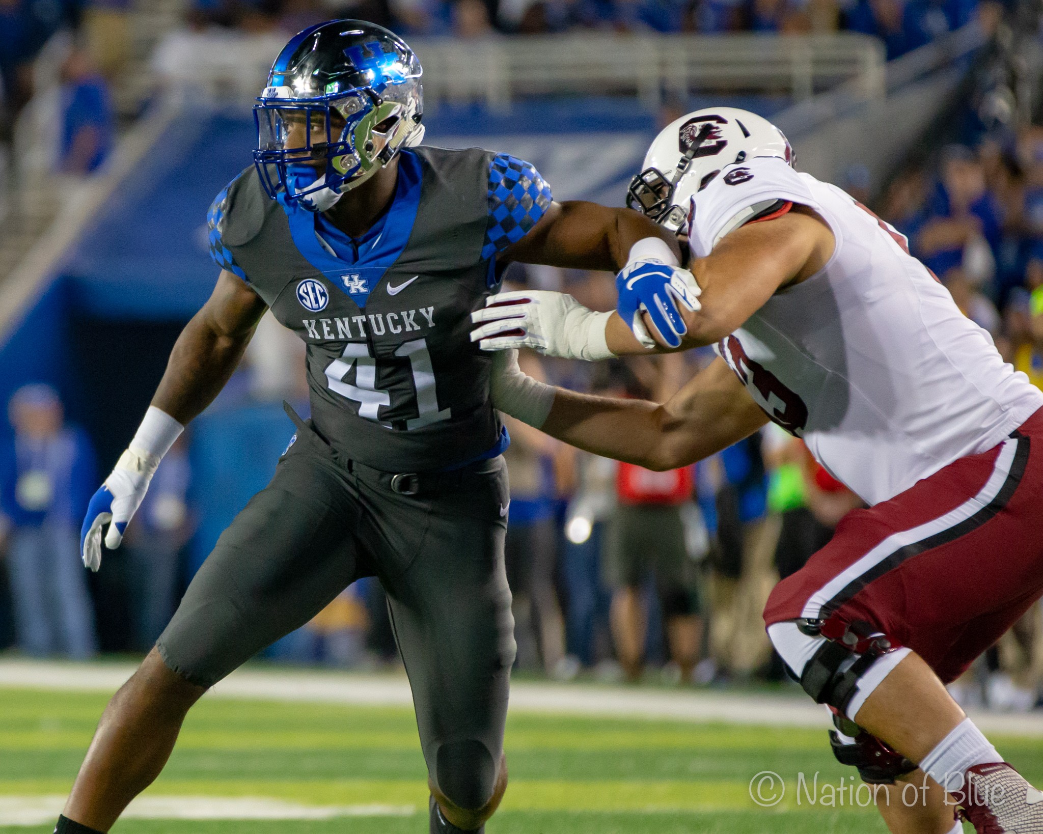 Kentucky Josh Allen Wins Bronko Nagurski Trophy