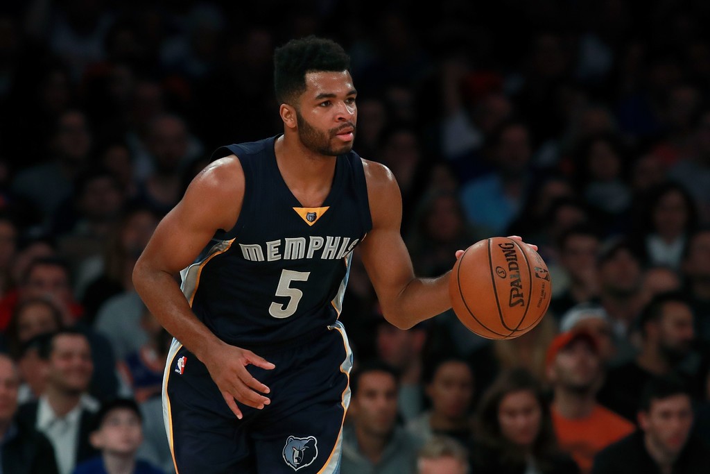 Andrew Harrison signs with Russian pro team