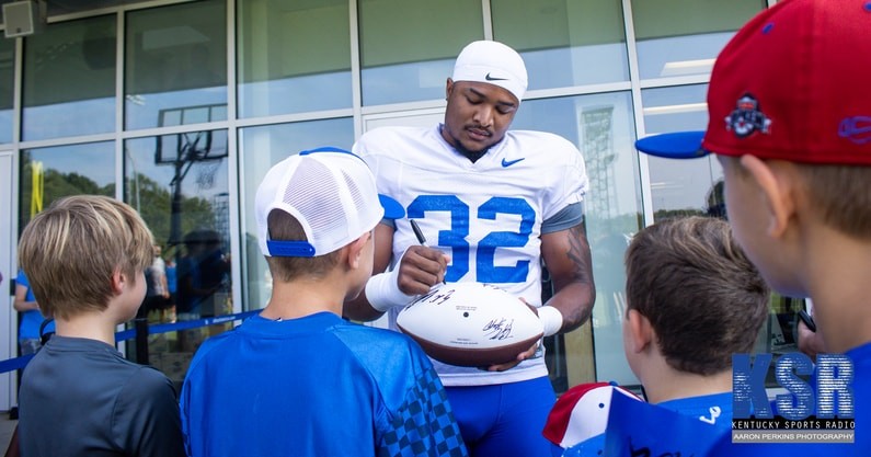 Trevin Wallace emerges as 'special' leader for Kentucky defense