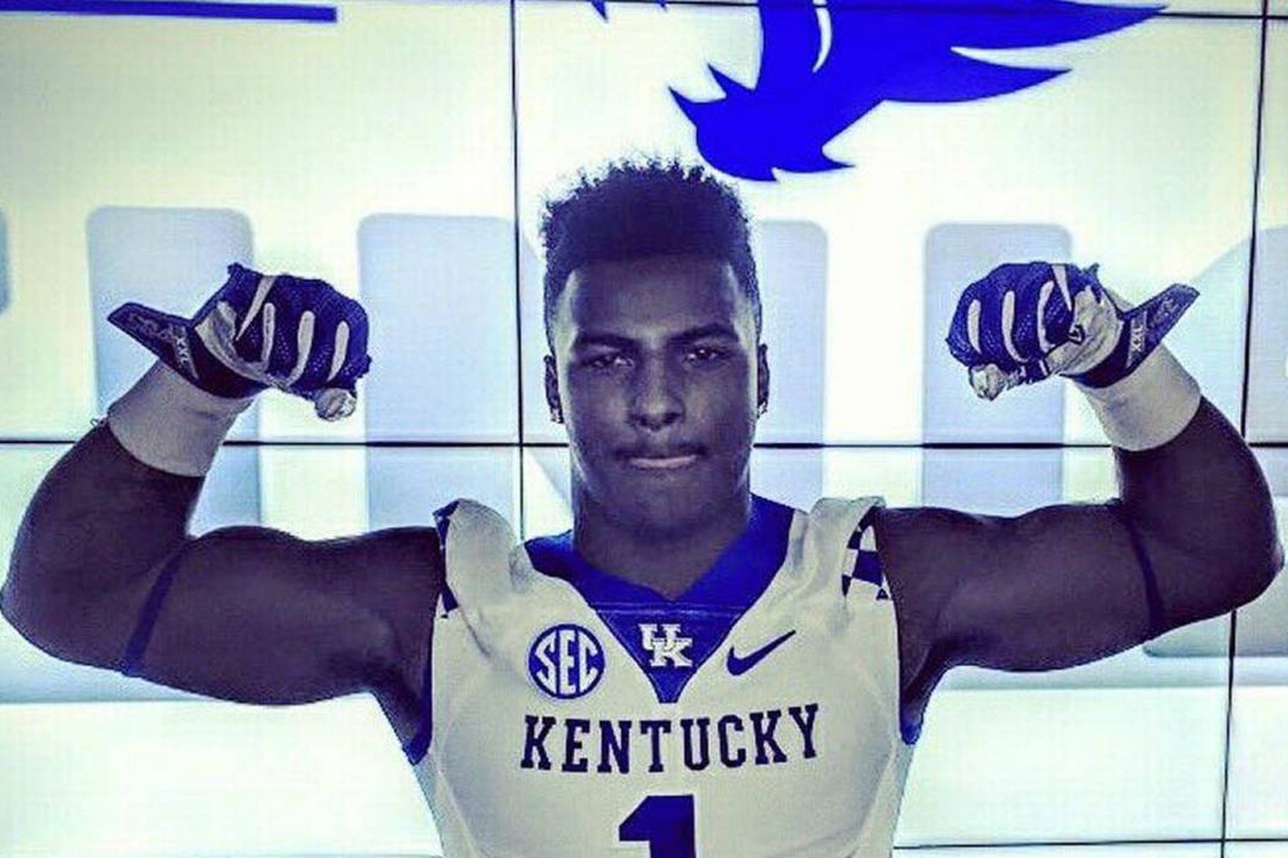 Florida State defensive end Xavier Peters will transfer