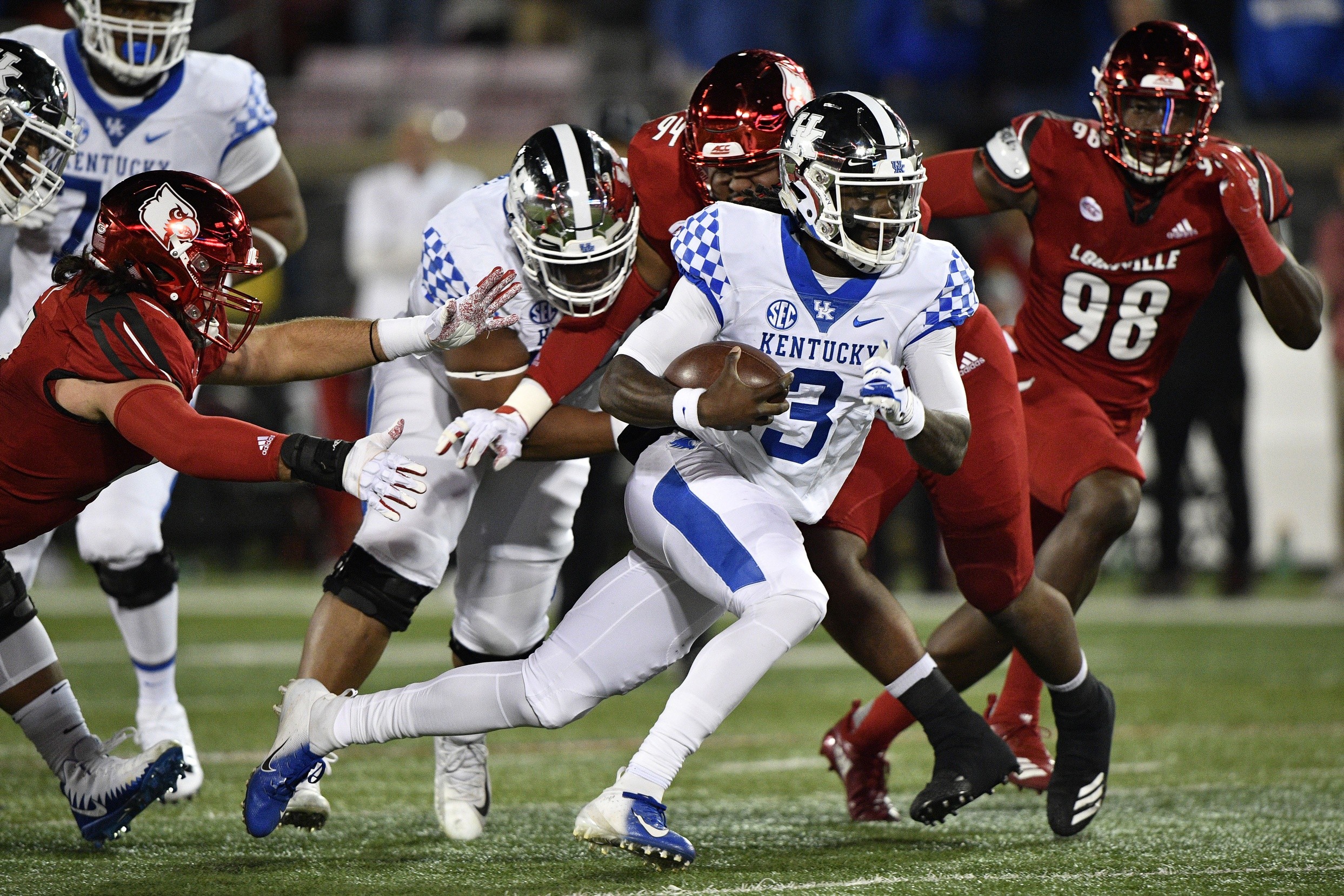 At The Half: Kentucky 35, Louisville 10