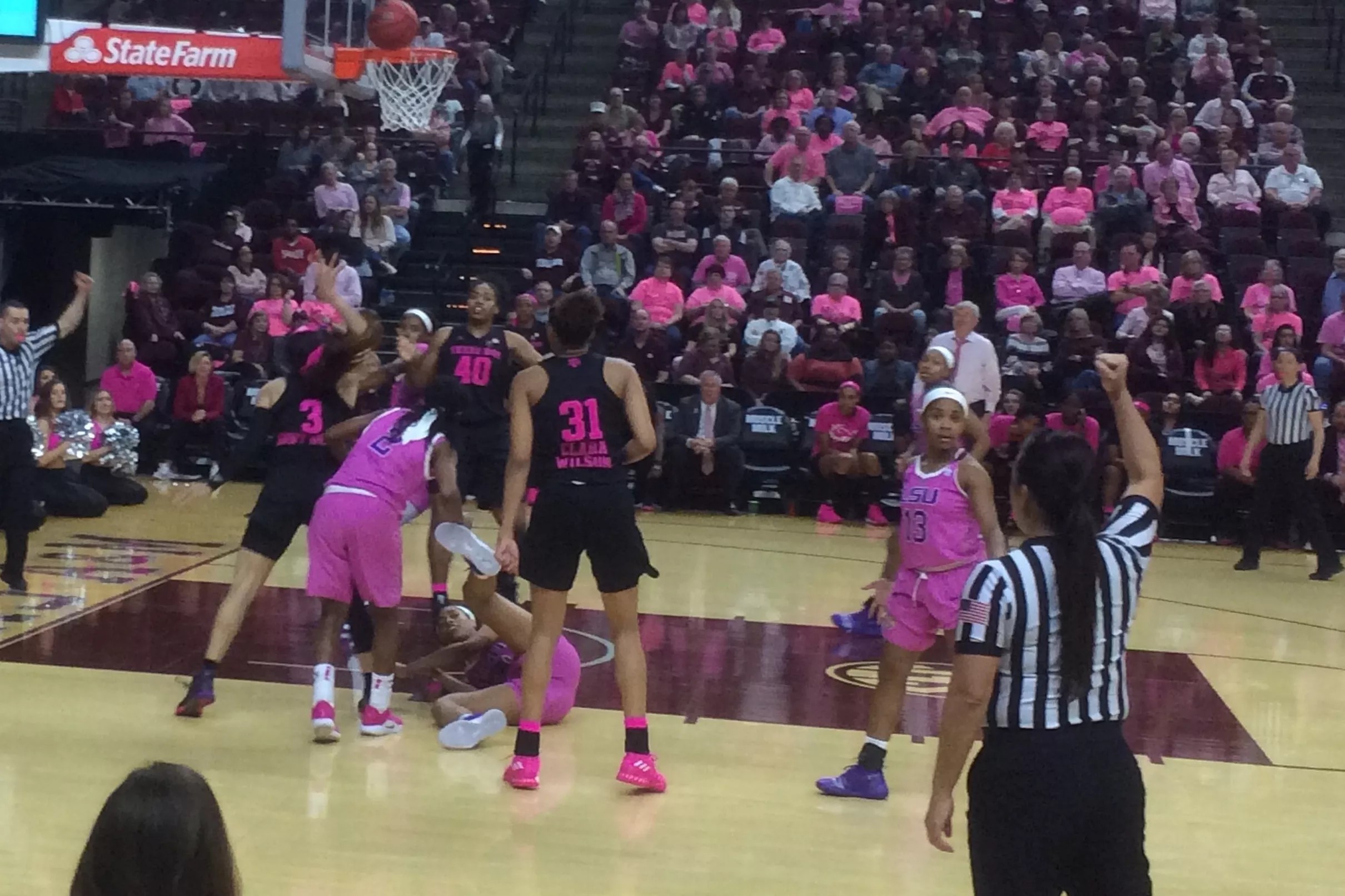 WBB: Comeback win over LSU 59-55