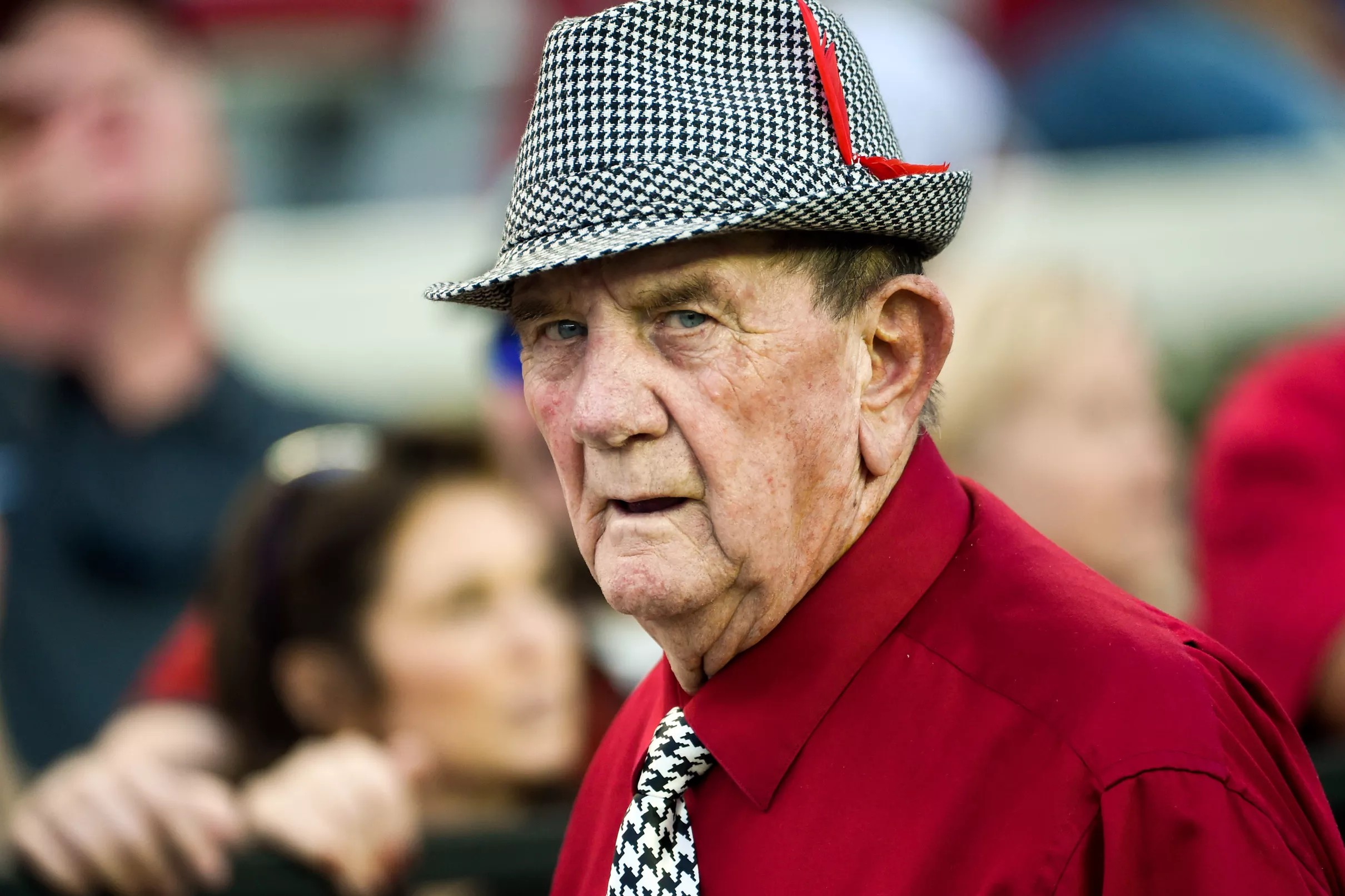 Daily Bull 10.4.18: #TBT Bear Bryant leaves Kentucky for A&M