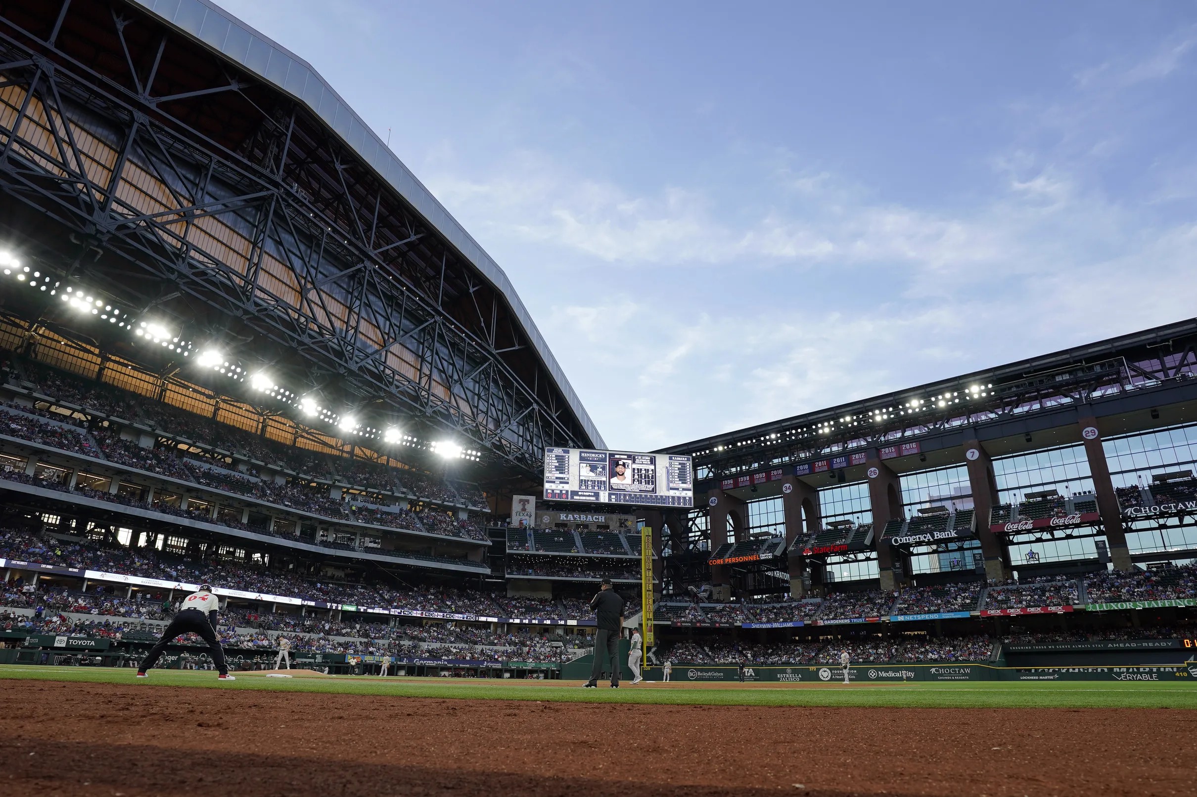 Aggie baseball headed to Globe Life Field in 2024