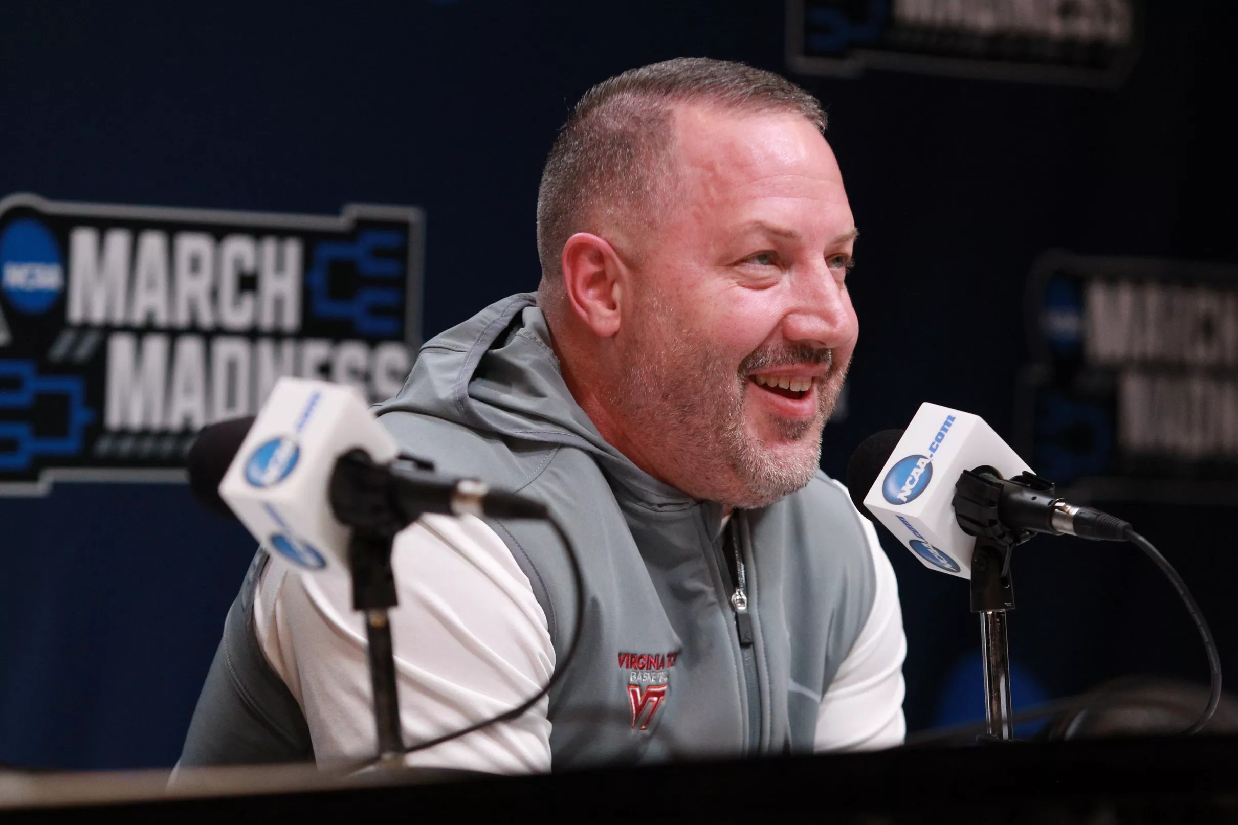 Buzz Williams Inks Four Texas A&M Basketball Recruits