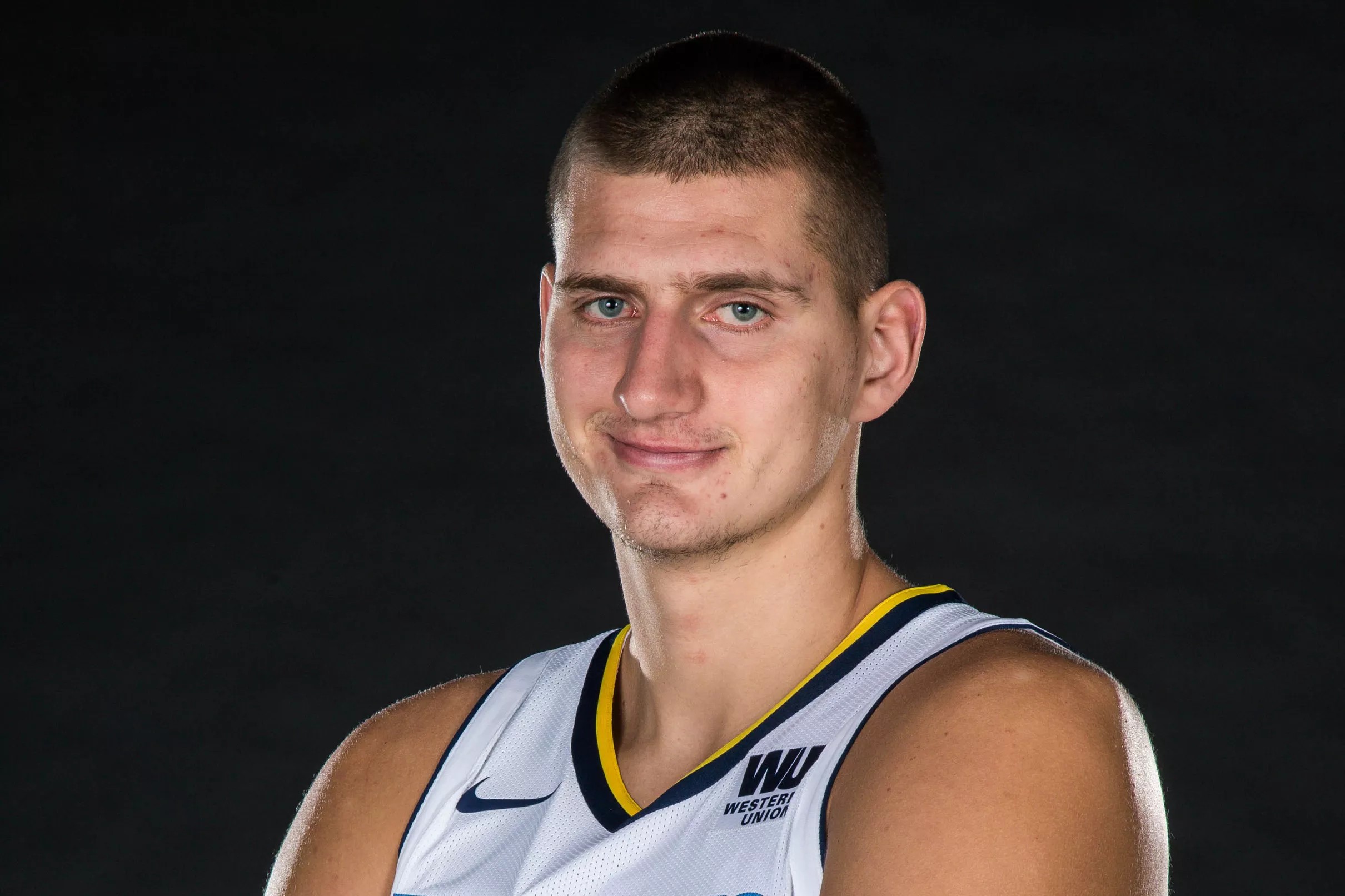 Jokic: the distance between man and myth