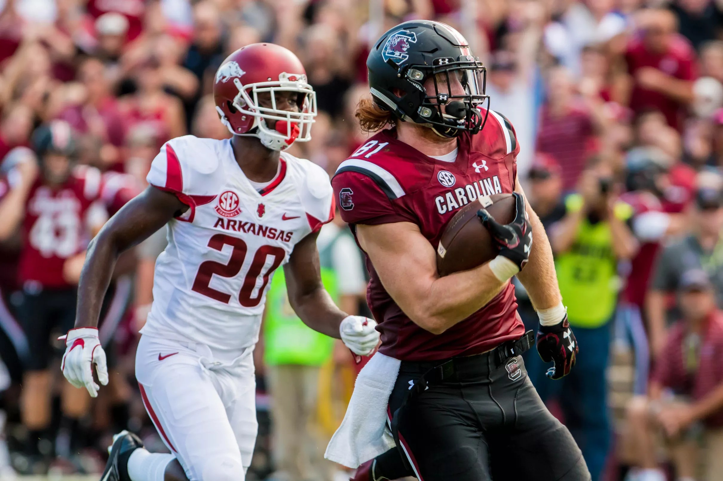 South Carolina tight end Hayden Hurst to go pro