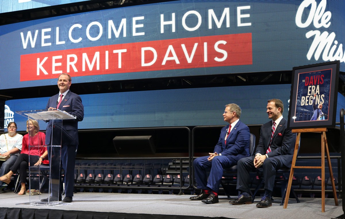 Ole Miss introduces new basketball hire Kermit Davis with special press ...