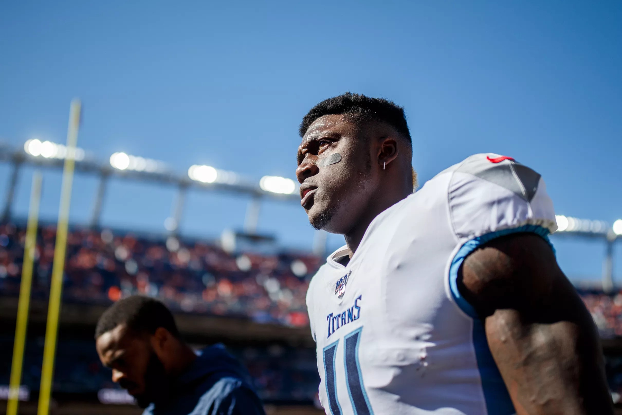 AJ Brown’s highlight catches top this week’s Rebs in the Pros