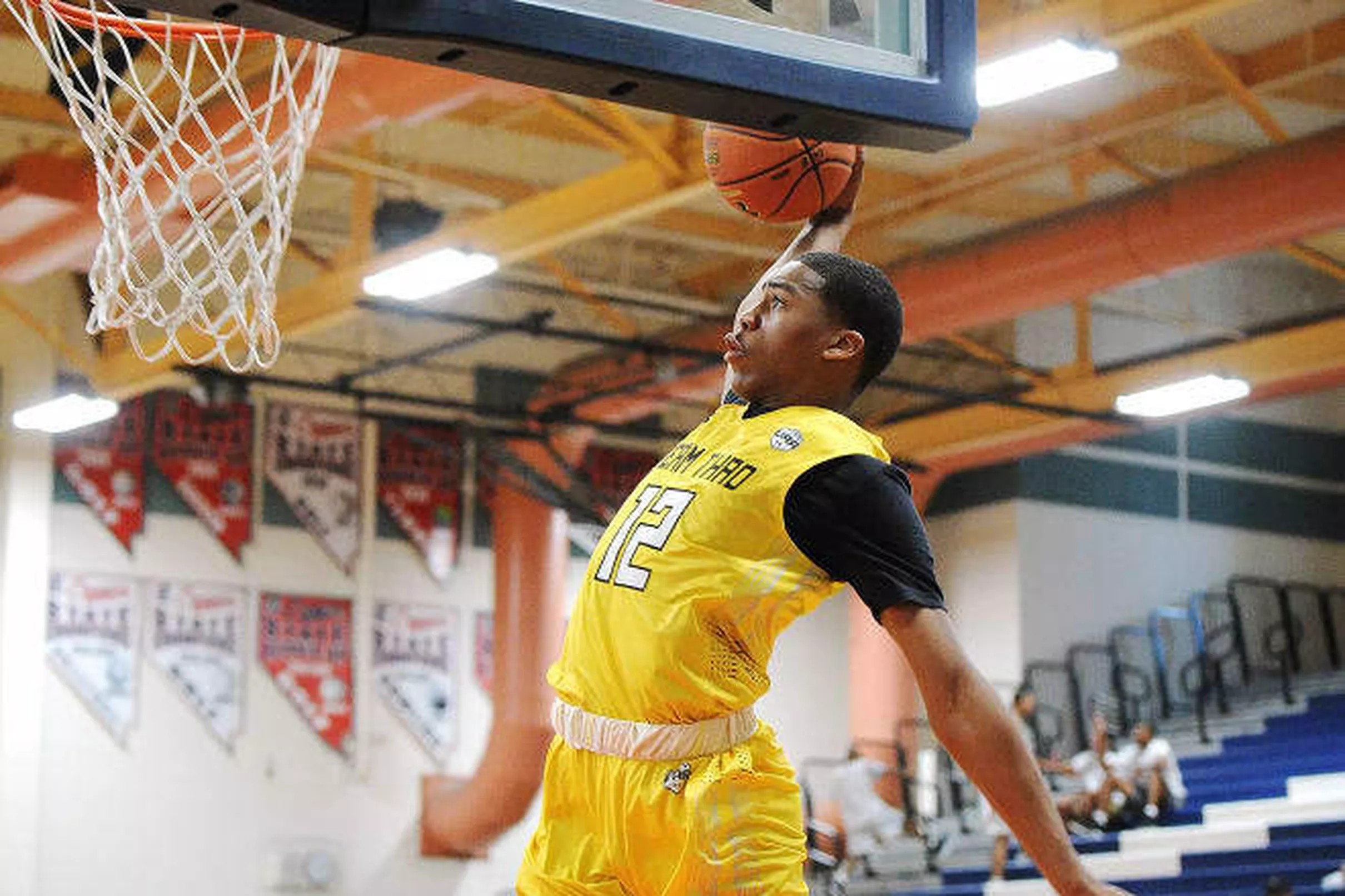 4-star guard Matthew Murrell commits to Ole Miss over Auburn and Texas