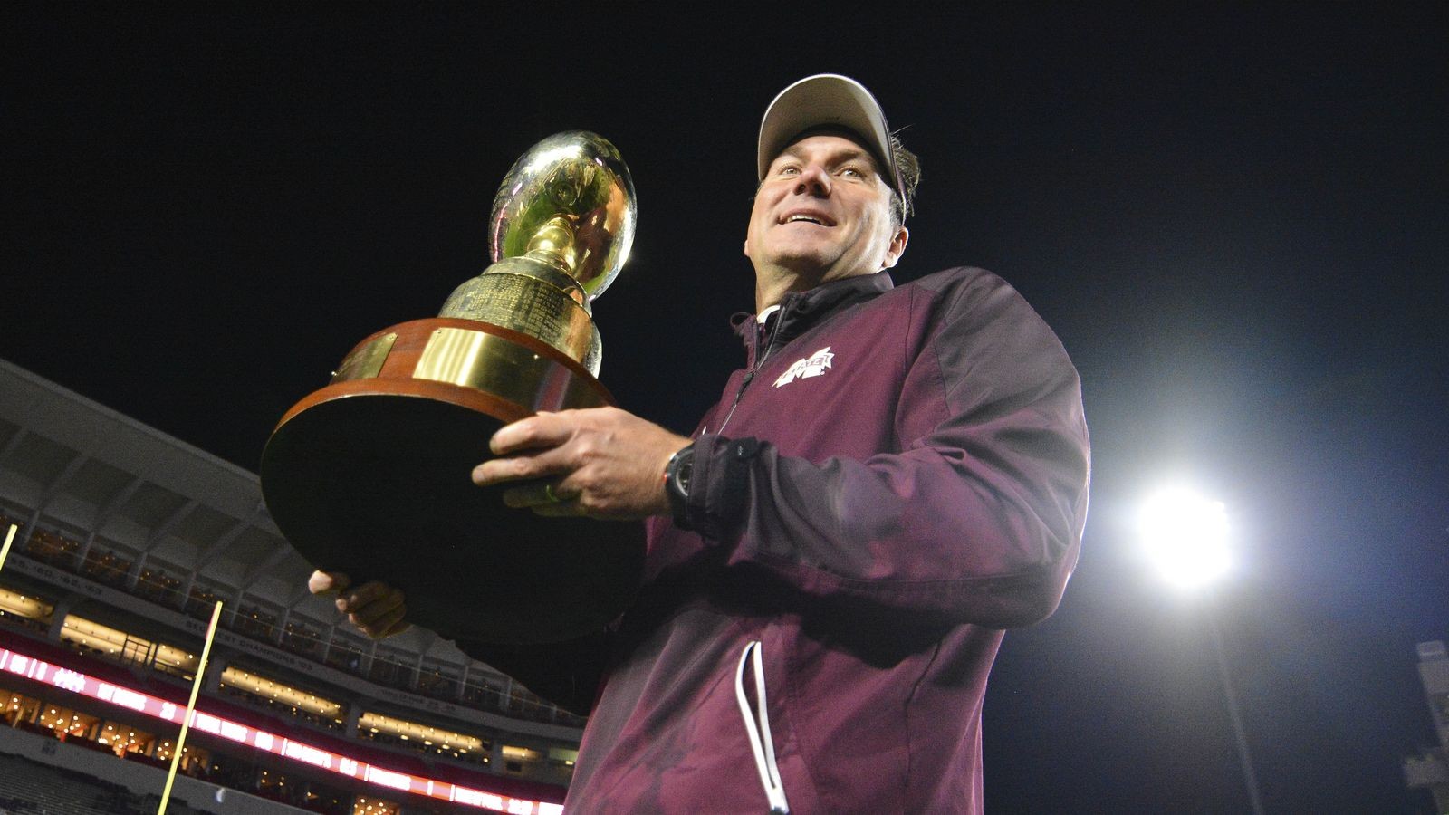 Aaron Odom Commits to Mississippi State!