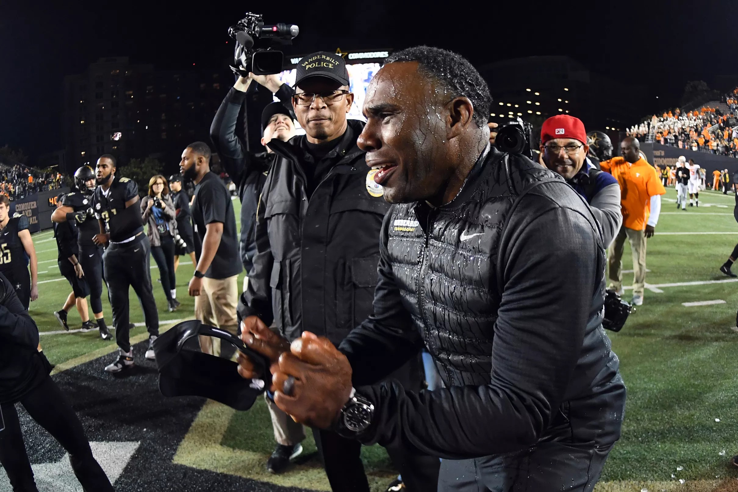 Jamil Muhammad Signs Letter of Intent