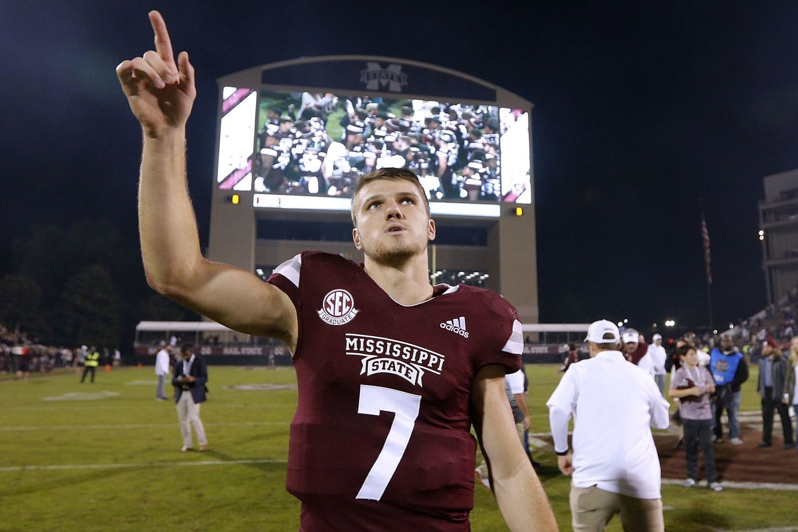 Moment 13 of 2018: Nick Fitzgerald redeems himself against Texas A&M