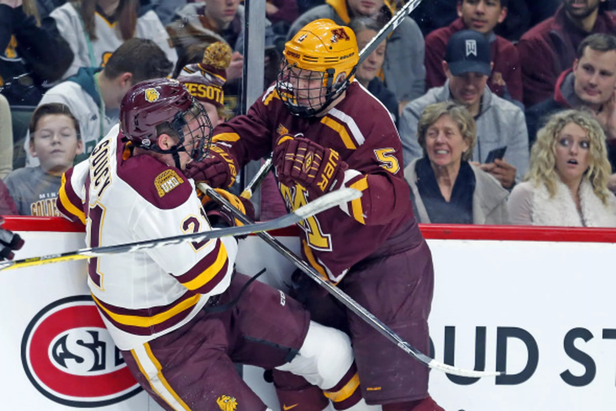 Minnesota Hockey: Ryan Lindgren Signs With the New York Rangers