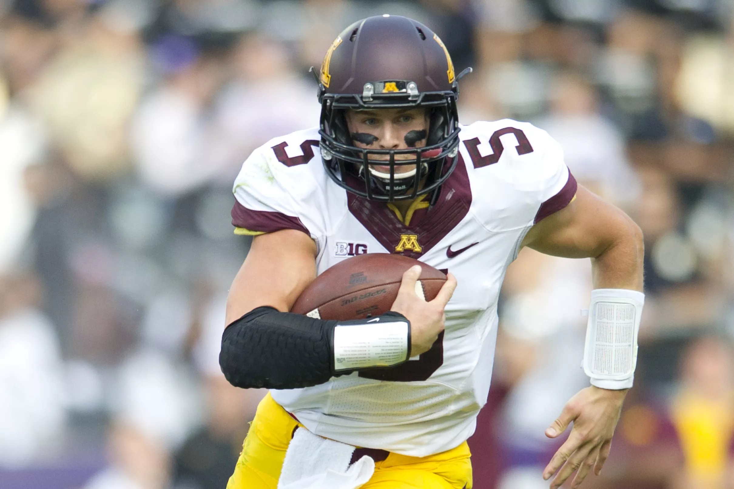 Minnesota Football: Chris Streveler was a quarterback playing wide receiver