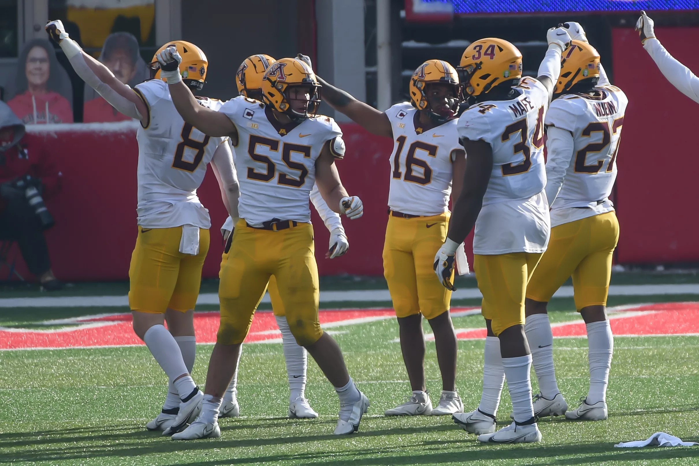 Minnesota Football: Mariano Sori-Marin named B1G Defensive Player of ...